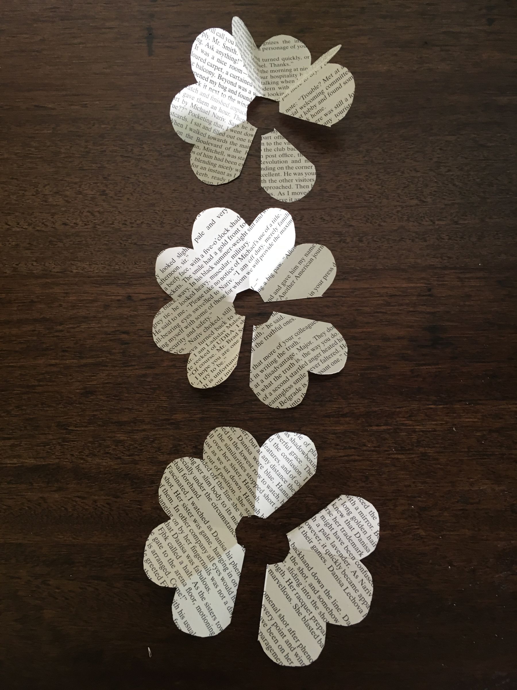 Book Page Roses : 5 Steps (with Pictures) - Instructables