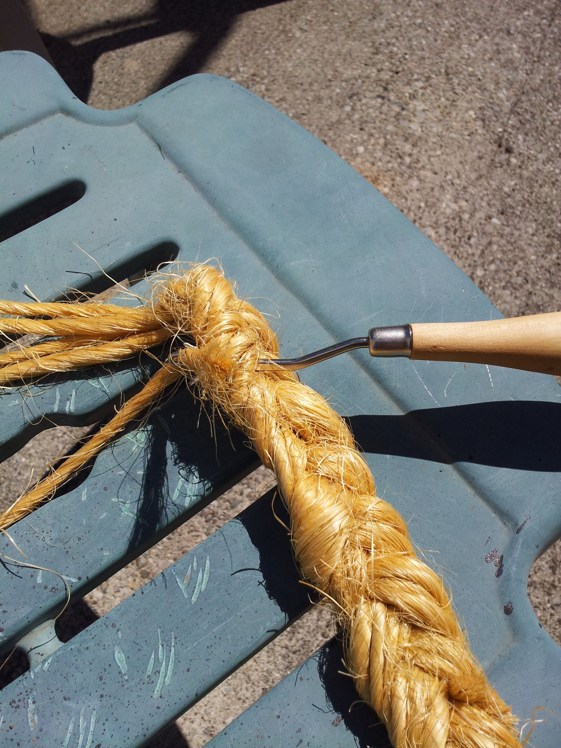 Rope From Bale Twine Waste : 7 Steps (with Pictures) - Instructables
