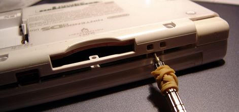 Repairing a Nintendo DS Lite : 7 Steps (with Pictures) - Instructables