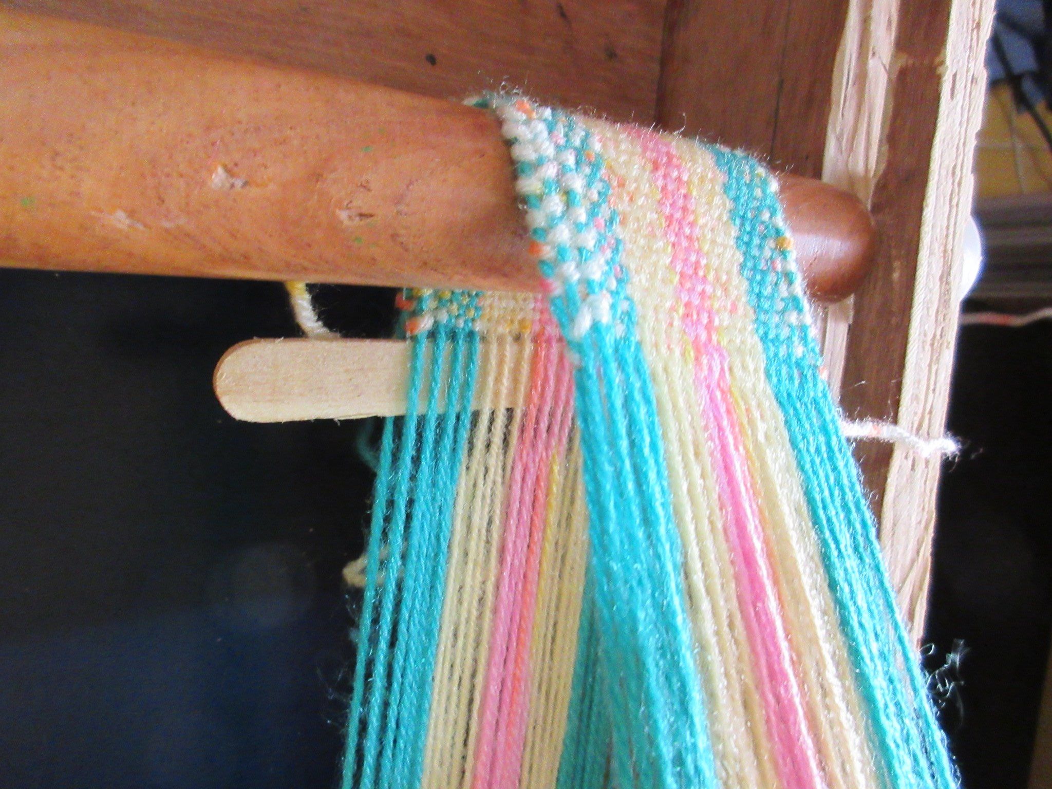 How to Make an Inkle Loom and Weaving a Simple Band : 20 Steps (with ...