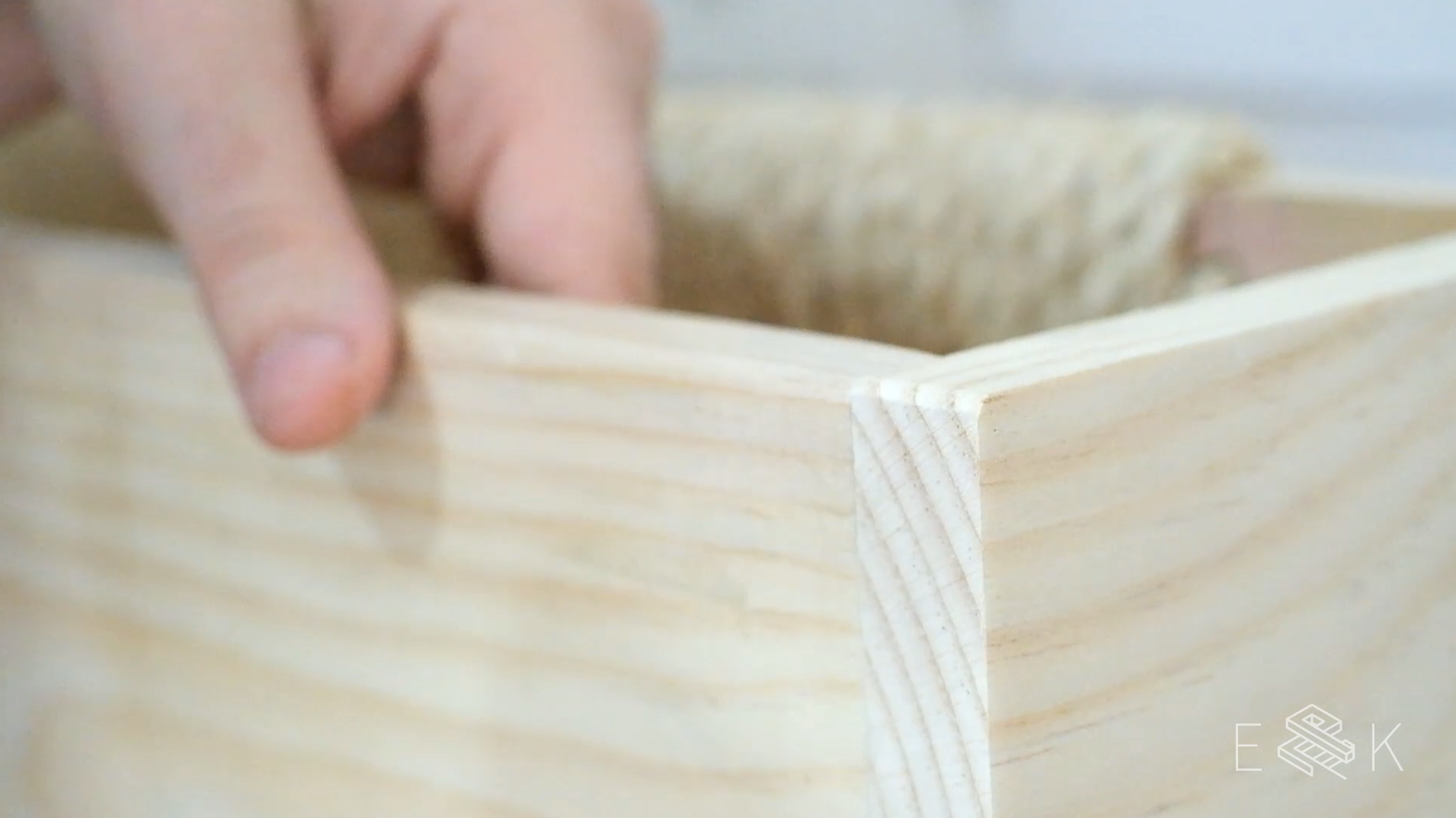 DIY Modern Cat Scratching Post : 8 Steps (with Pictures) - Instructables
