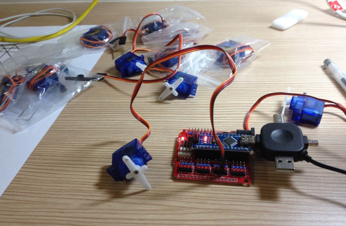 Cardboard Spider (DIY Quadruped) : 13 Steps (with Pictures) - Instructables