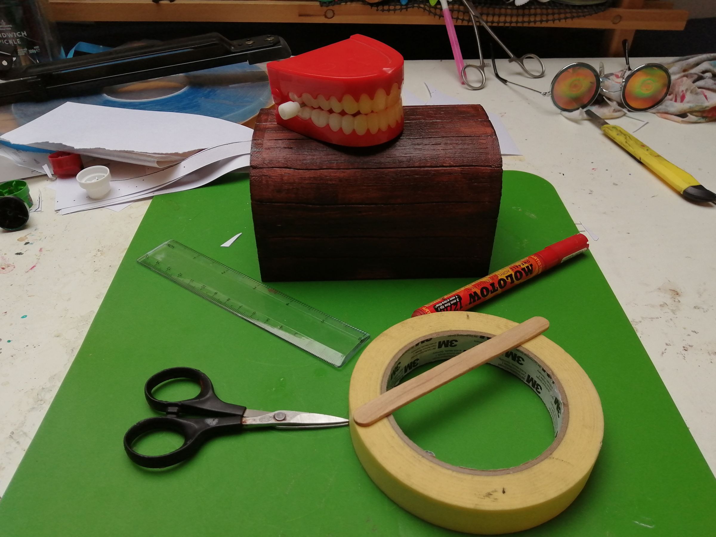 Jump Scare Box (cheap and Easy) (with Pictures) - Instructables