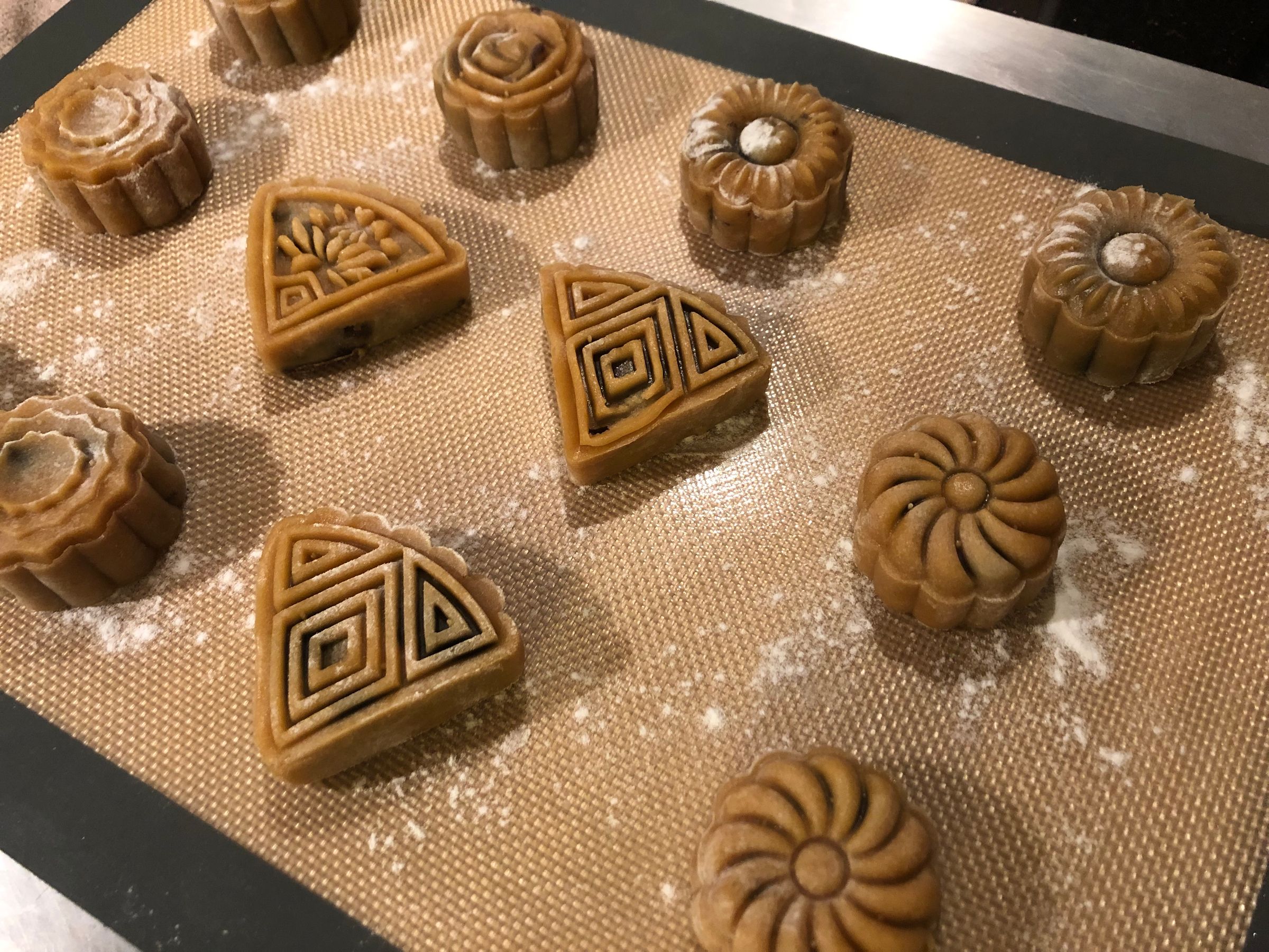 Mooncakes : 7 Steps (with Pictures) - Instructables