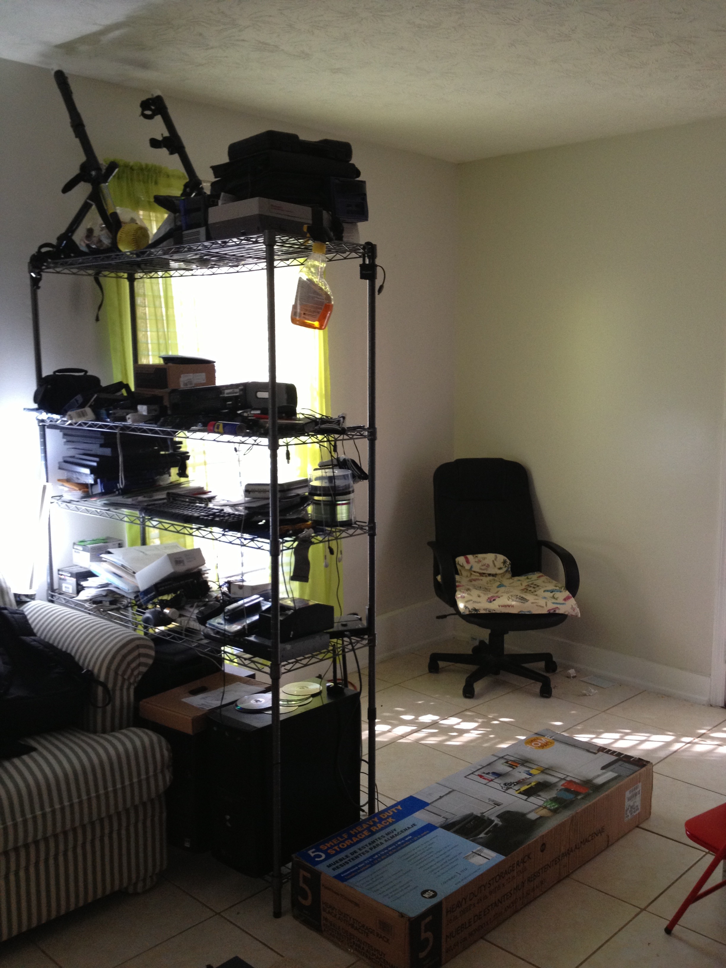 L-Shaped Wire Rack Computer Desk : 5 Steps - Instructables