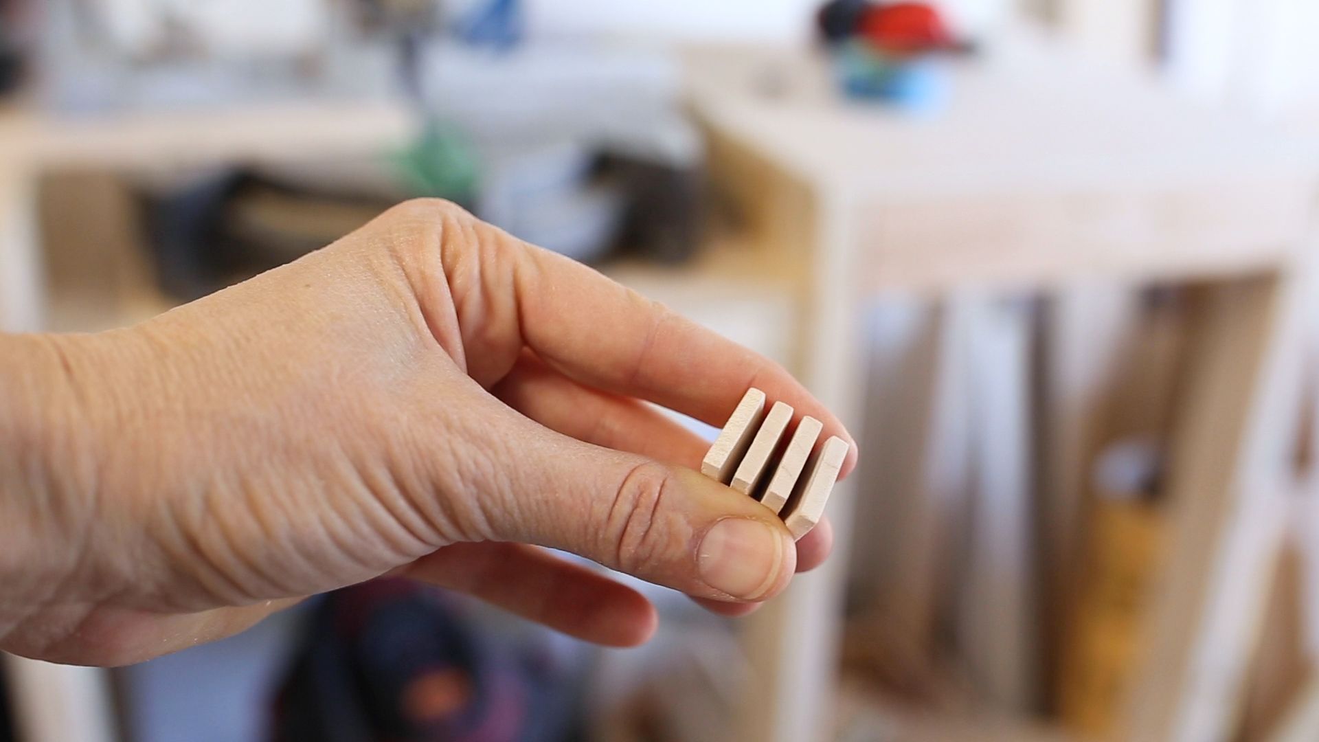 Vertical Laptop Dock : 16 Steps (with Pictures) - Instructables