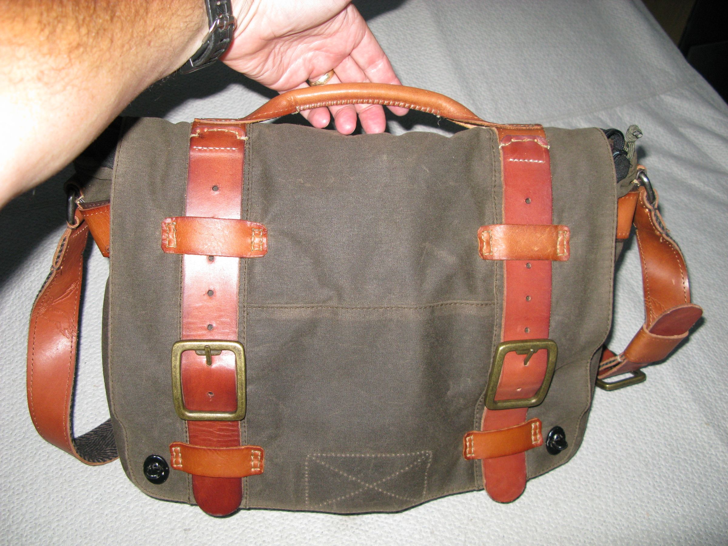 Modify Your Messenger Bag : 6 Steps - Instructables
