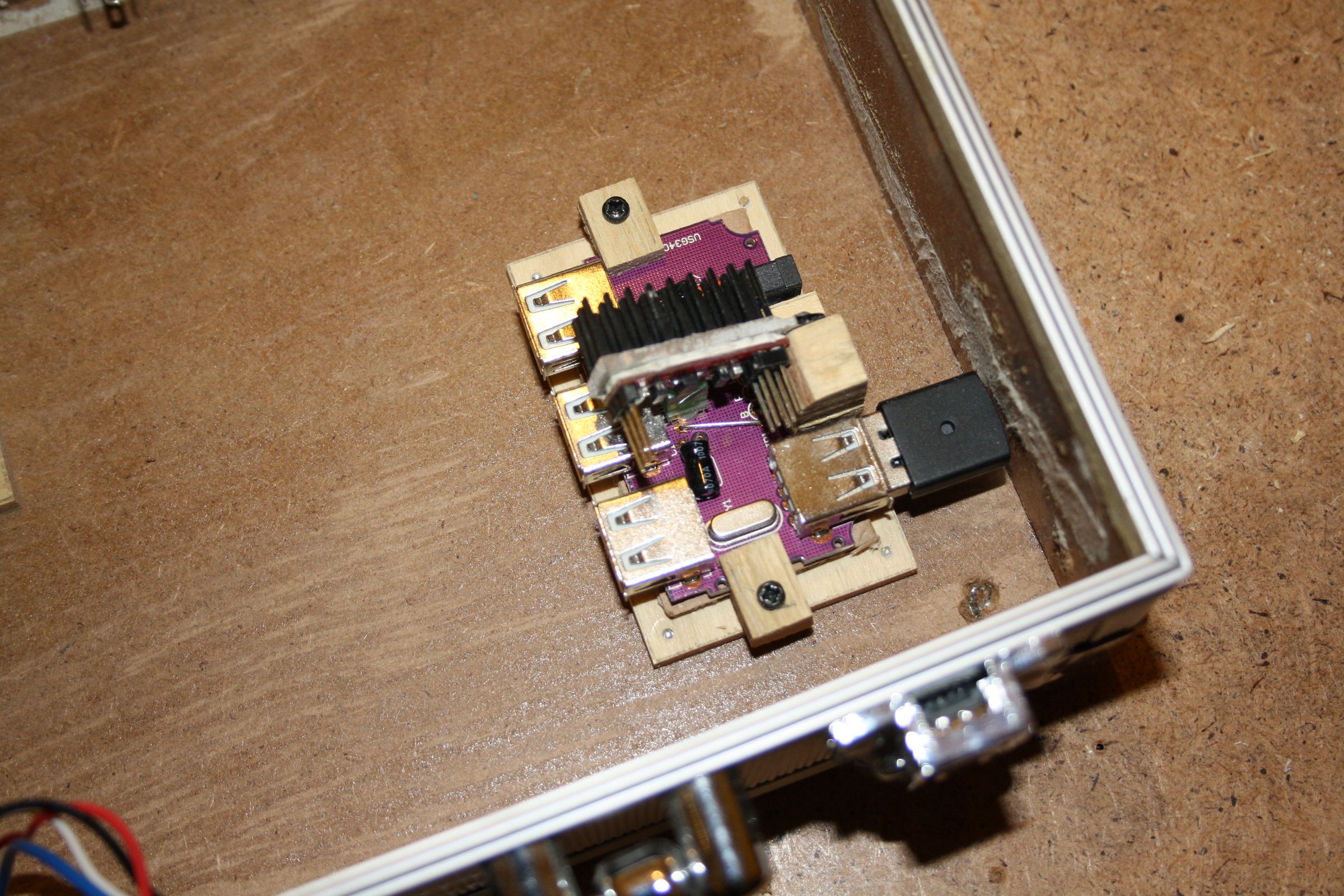 LapPi - a Raspberry Pi Netbook : 14 Steps (with Pictures) - Instructables