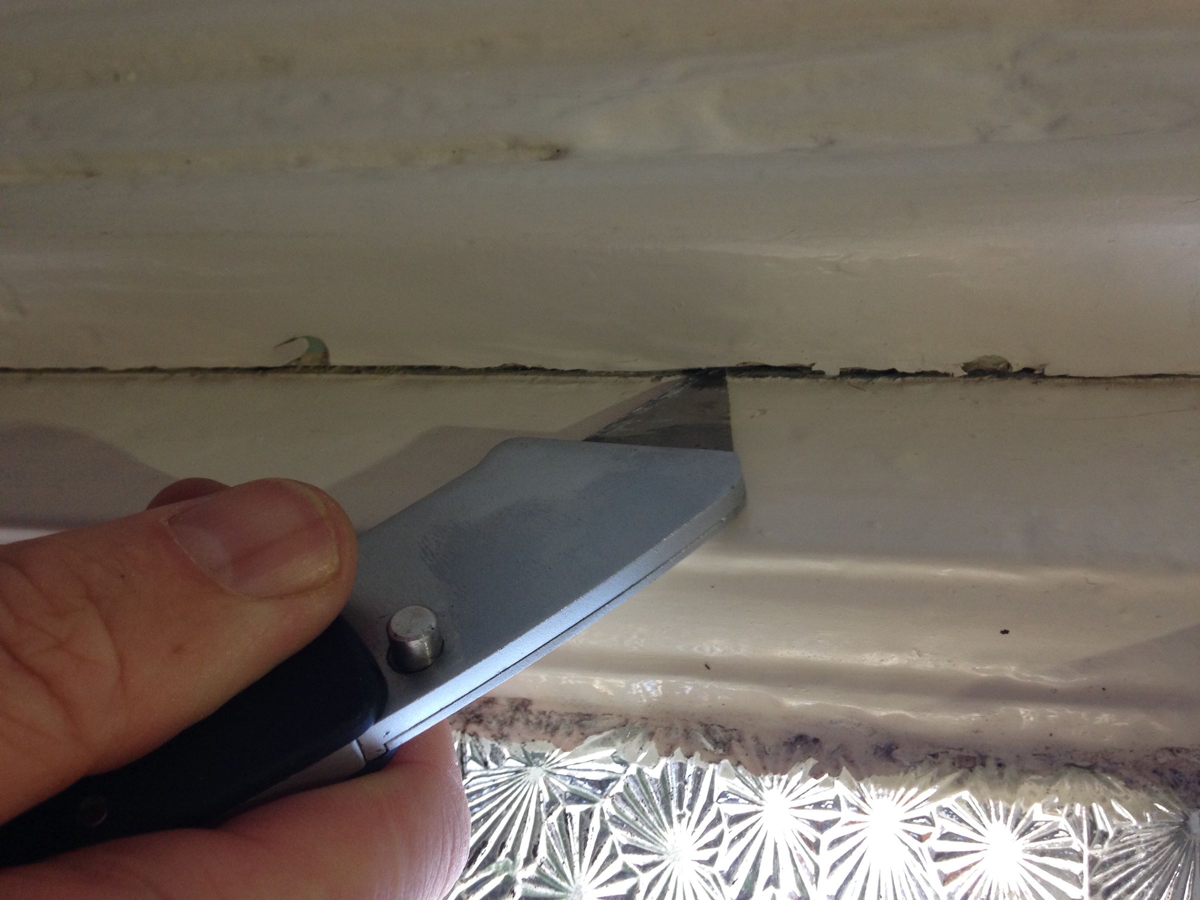 How to Ease Open a Painted Shut Sash Window : 10 Steps (with Pictures ...