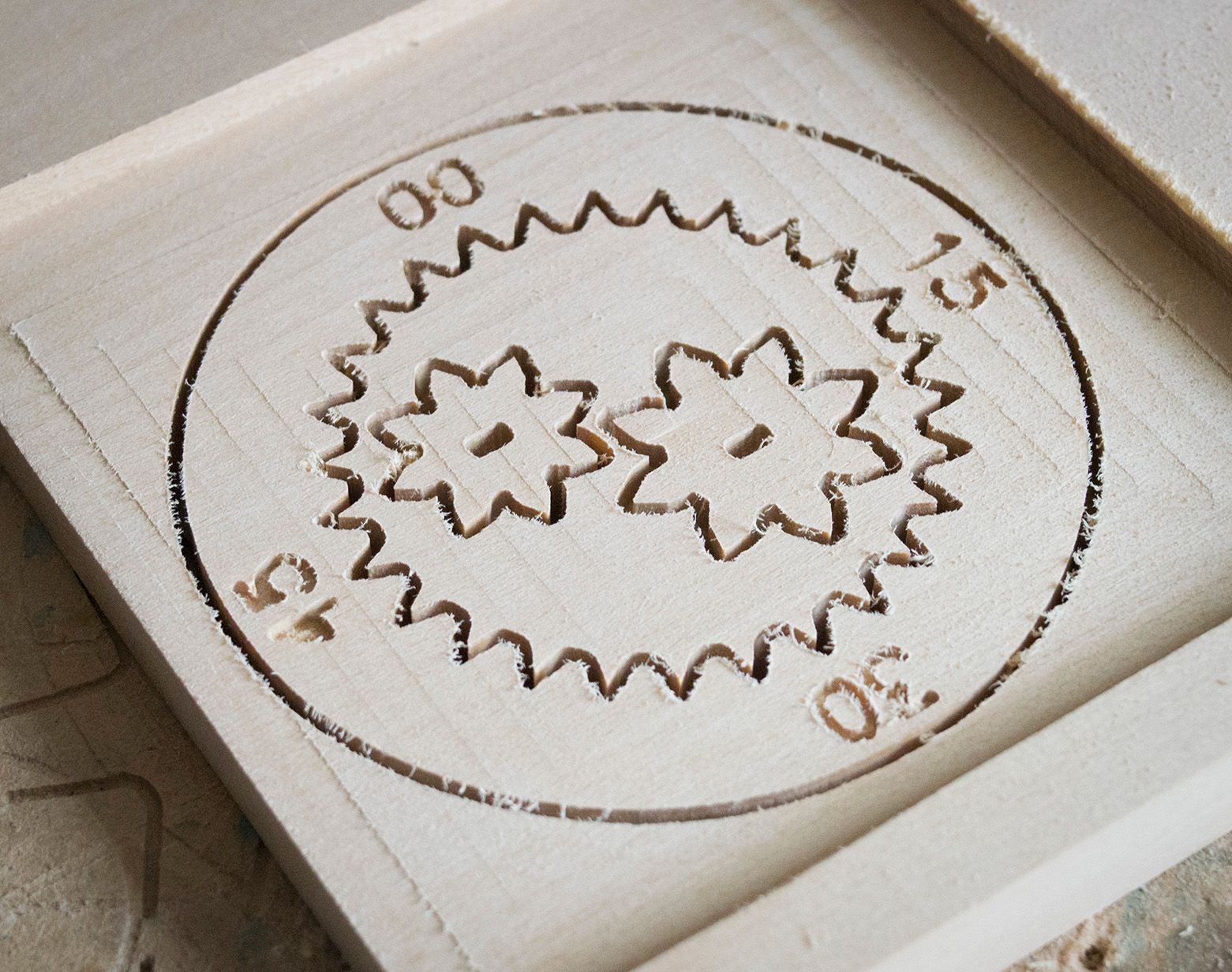 Hanging Gear Clock : 7 Steps (with Pictures) - Instructables