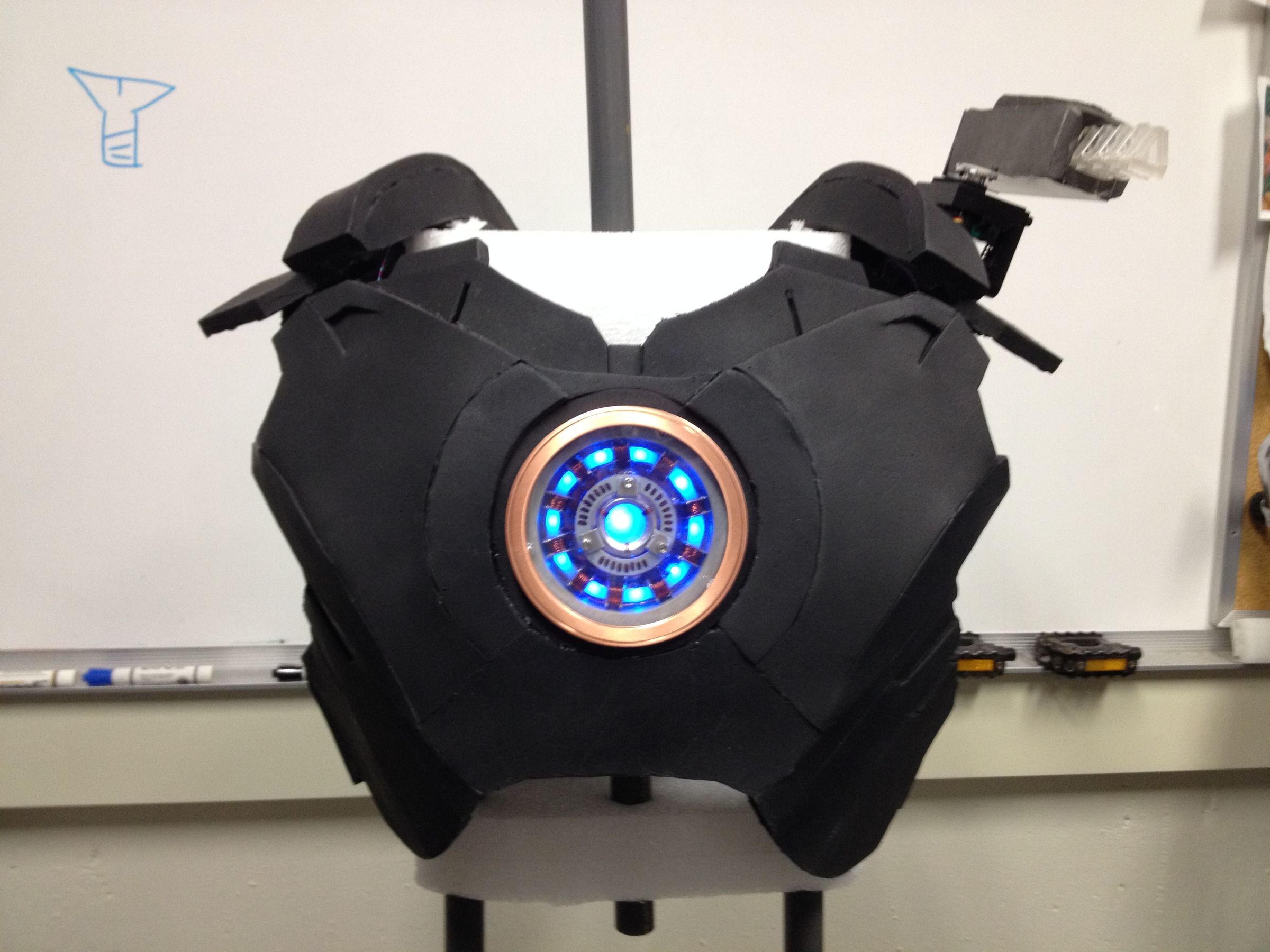 Iron Man Suit : 6 Steps (with Pictures) - Instructables