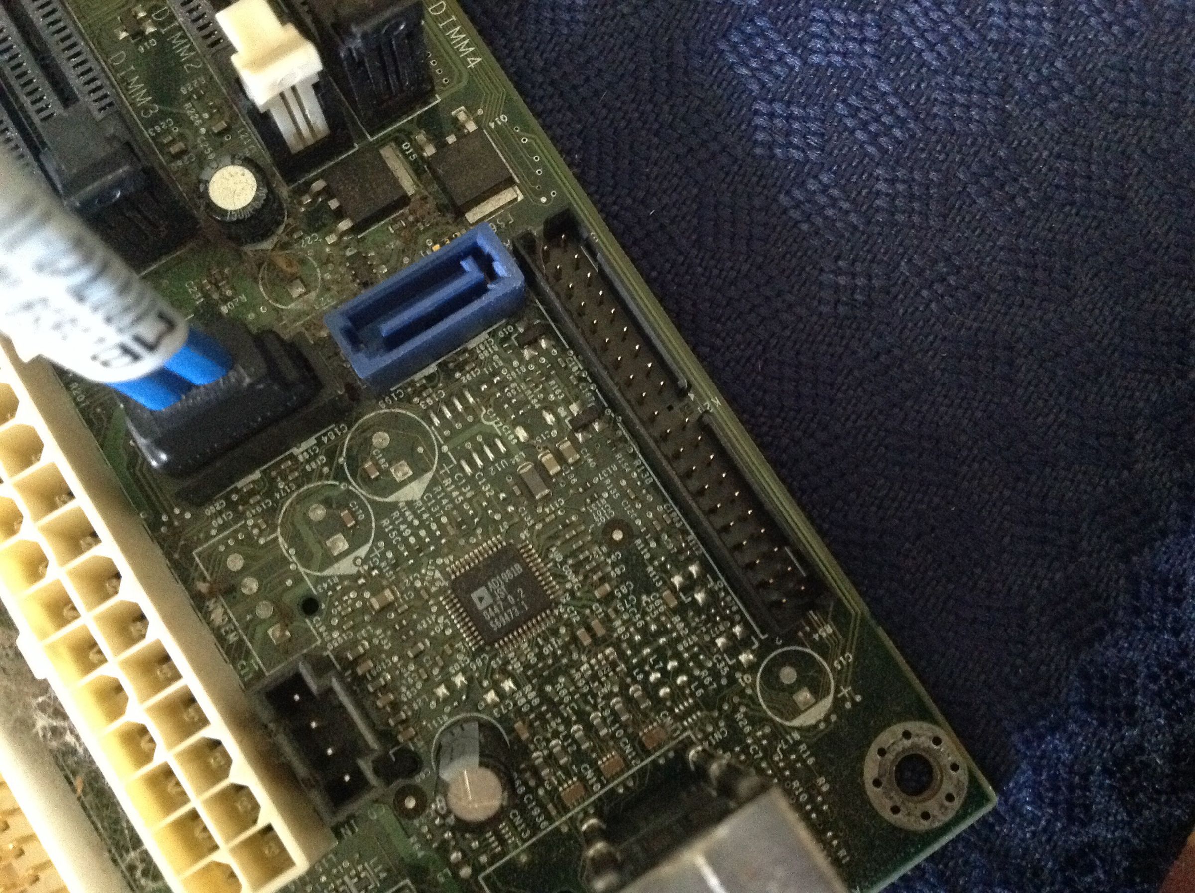 Install HDD in a Desktop PC : 4 Steps - Instructables