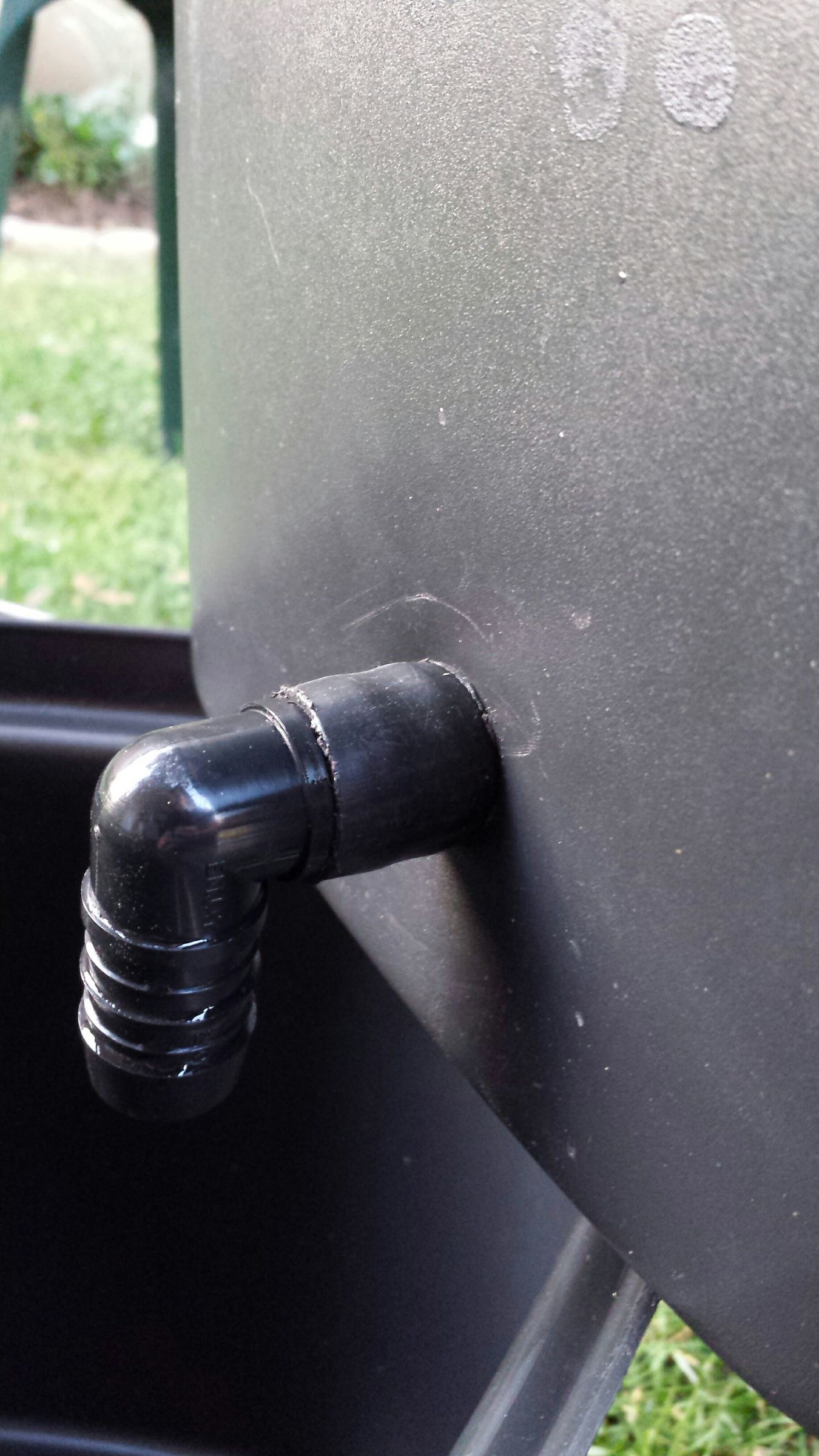 Dutch Bucket Hydroponics : 8 Steps (with Pictures) - Instructables