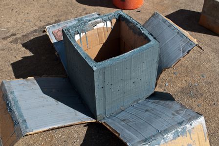 DIY CONCRETE:: Planter Box : 4 Steps (with Pictures) - Instructables