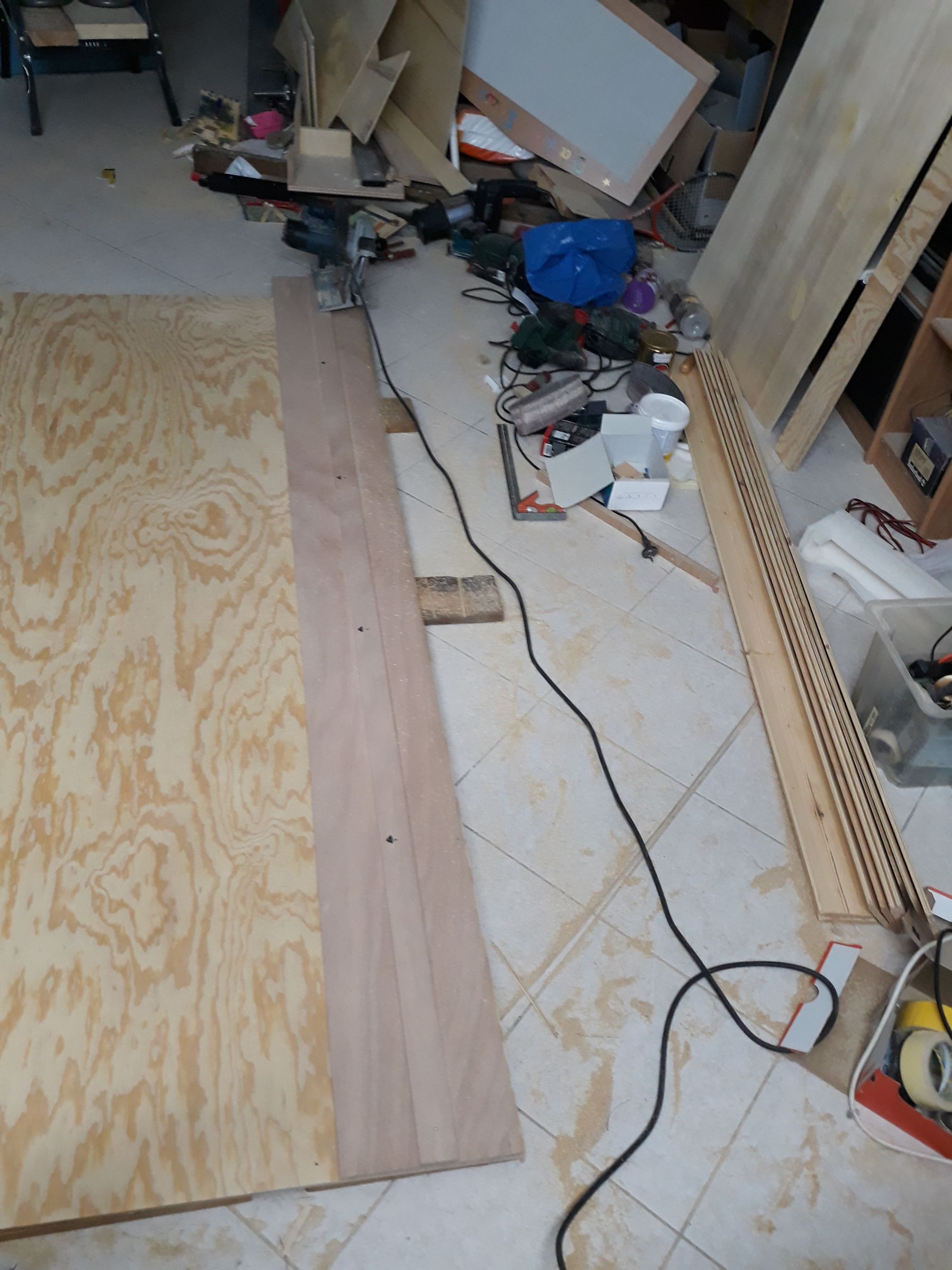 Treehouse on Two Trees : 22 Steps (with Pictures) - Instructables