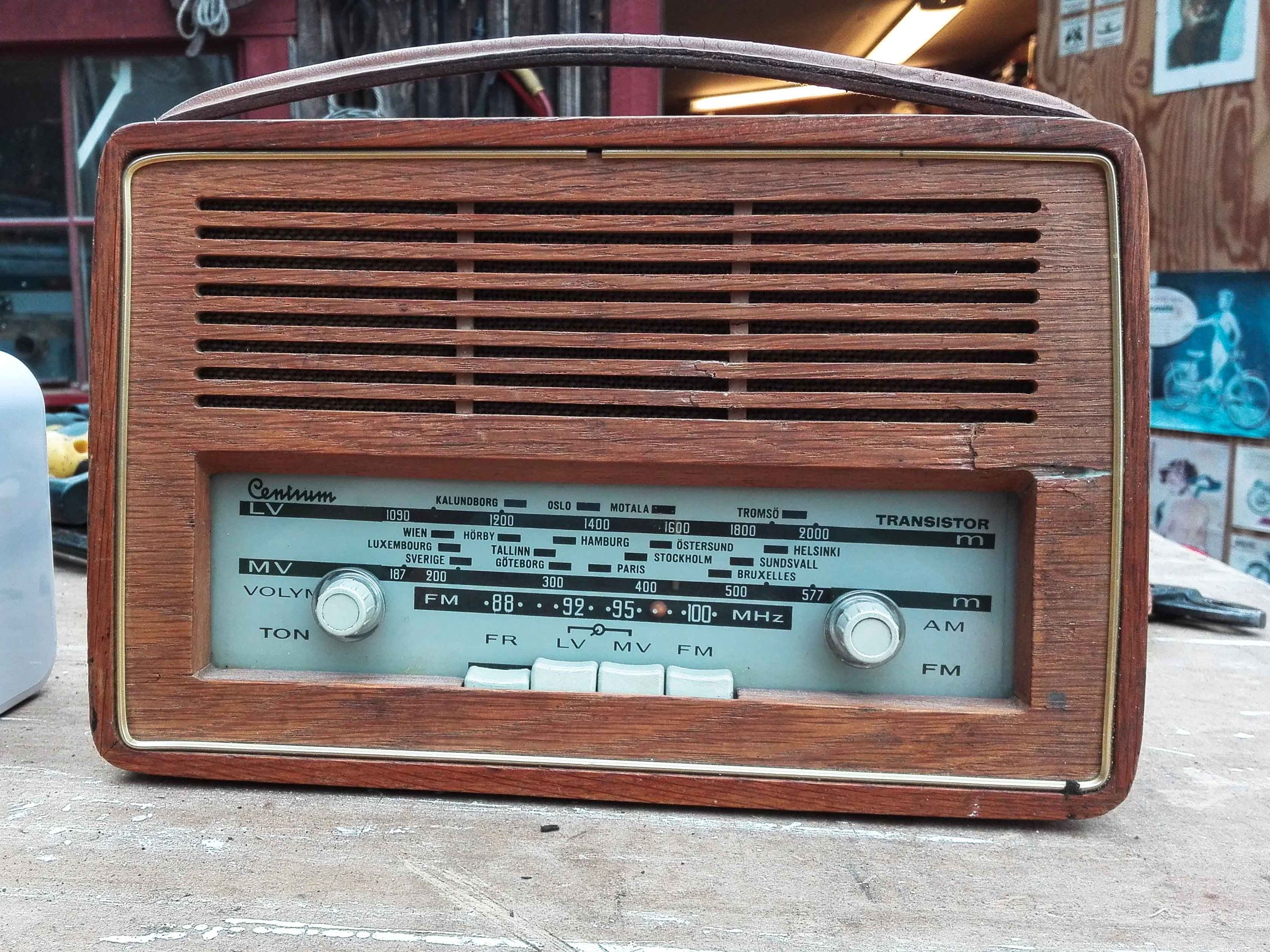 Retro Radio Upgrade : 5 Steps (with Pictures) - Instructables