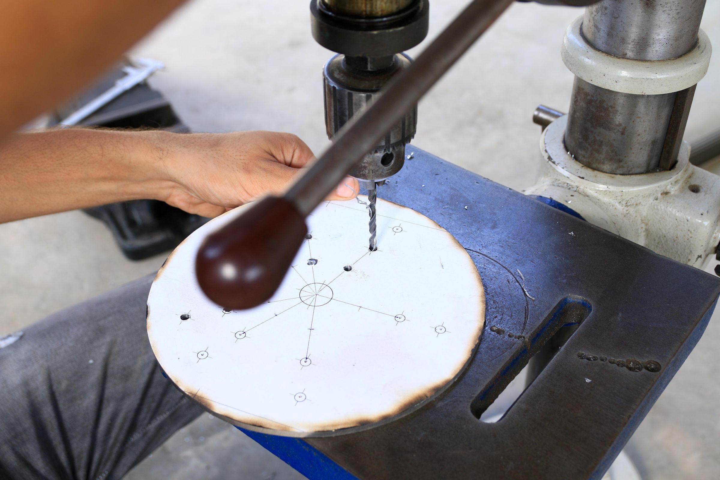 DIY Wind Turbine Using Car Alternator : 9 Steps (with Pictures ...