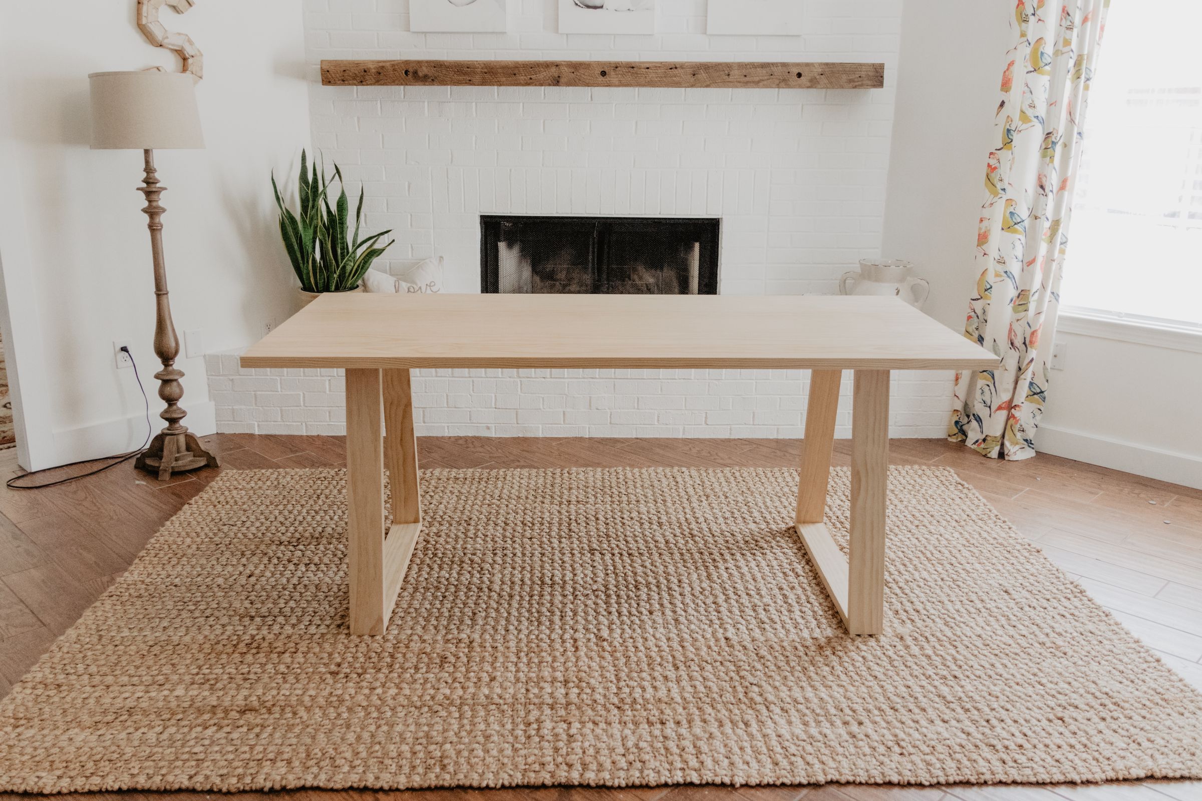 DIY Modern Dining Table : 4 Steps - Instructables