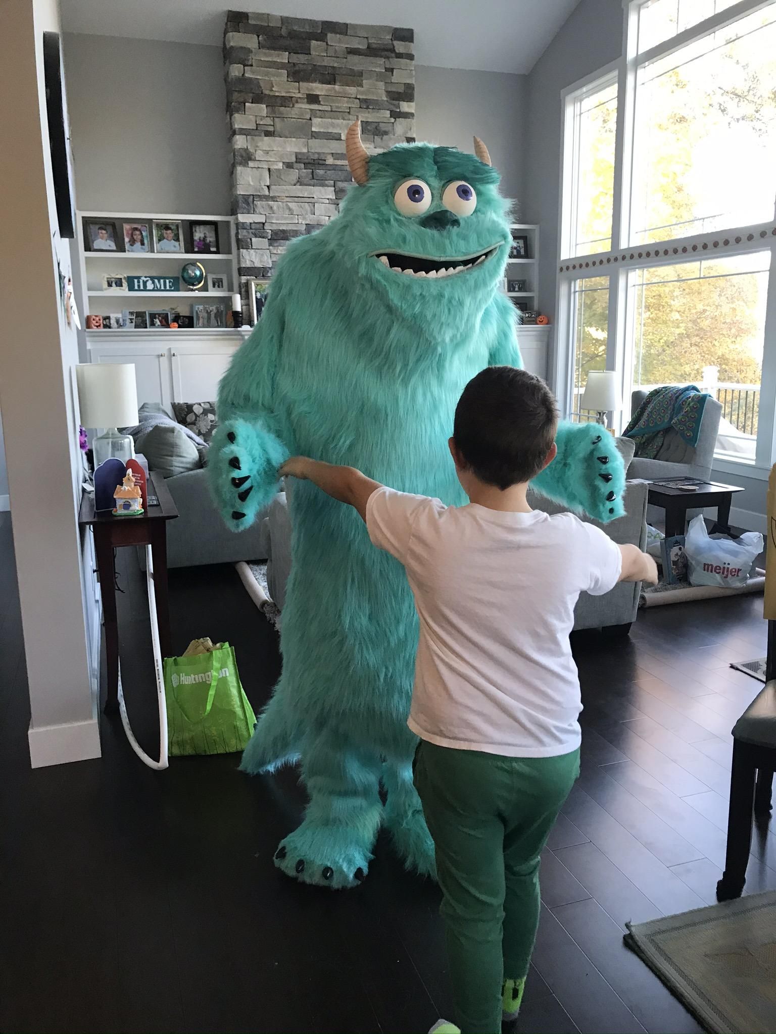 Sulley (Trademark Disney) Monster Homemade Halloween Costume : 11 Steps ...