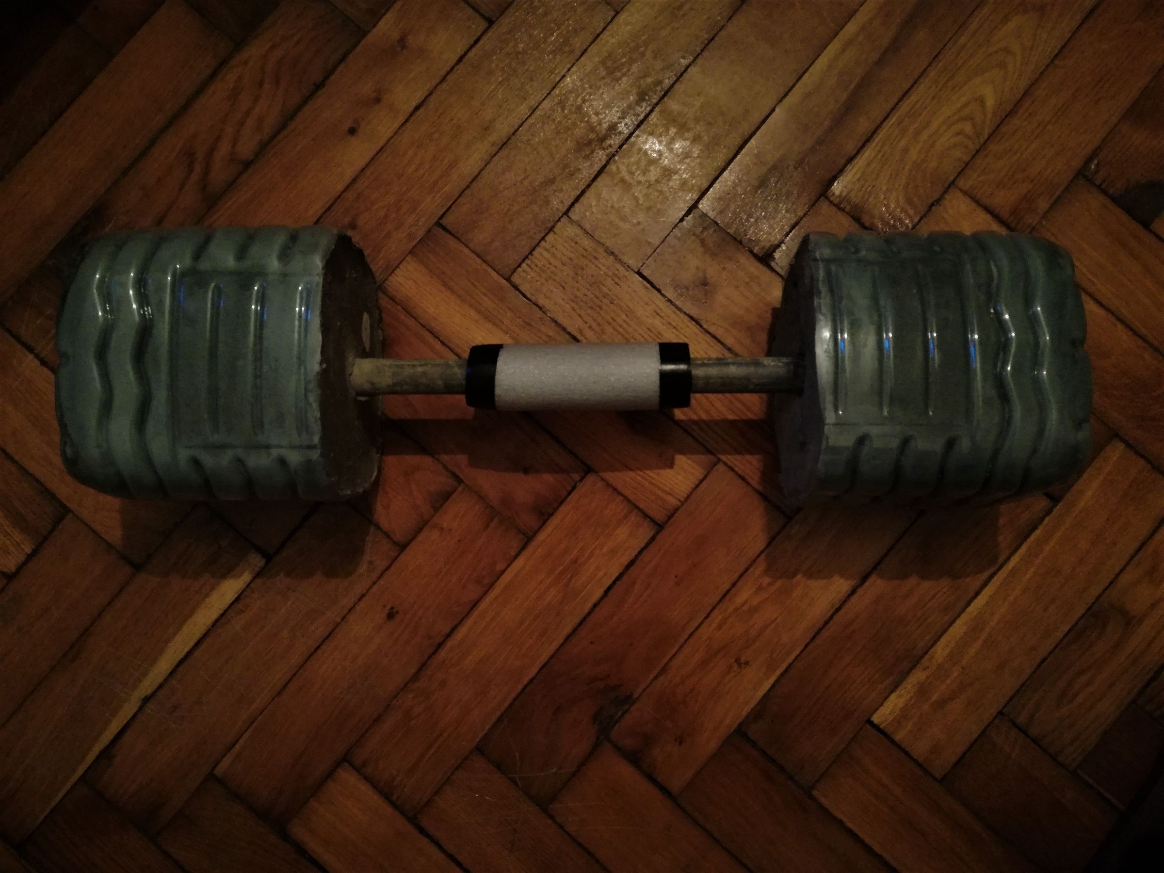 DIY Concrete Dumbbells : 9 Steps (with Pictures) - Instructables