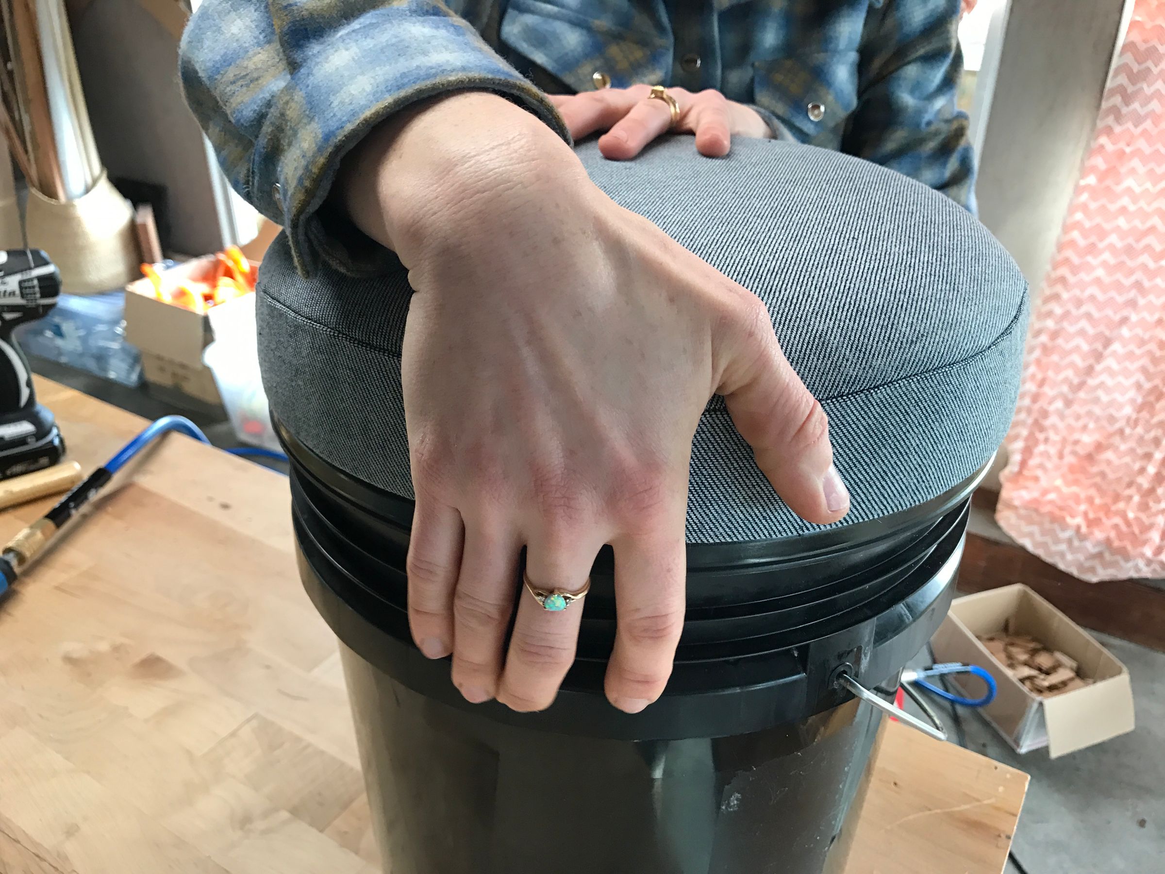 The Amazing Bucket Stool! : 5 Steps (with Pictures) - Instructables