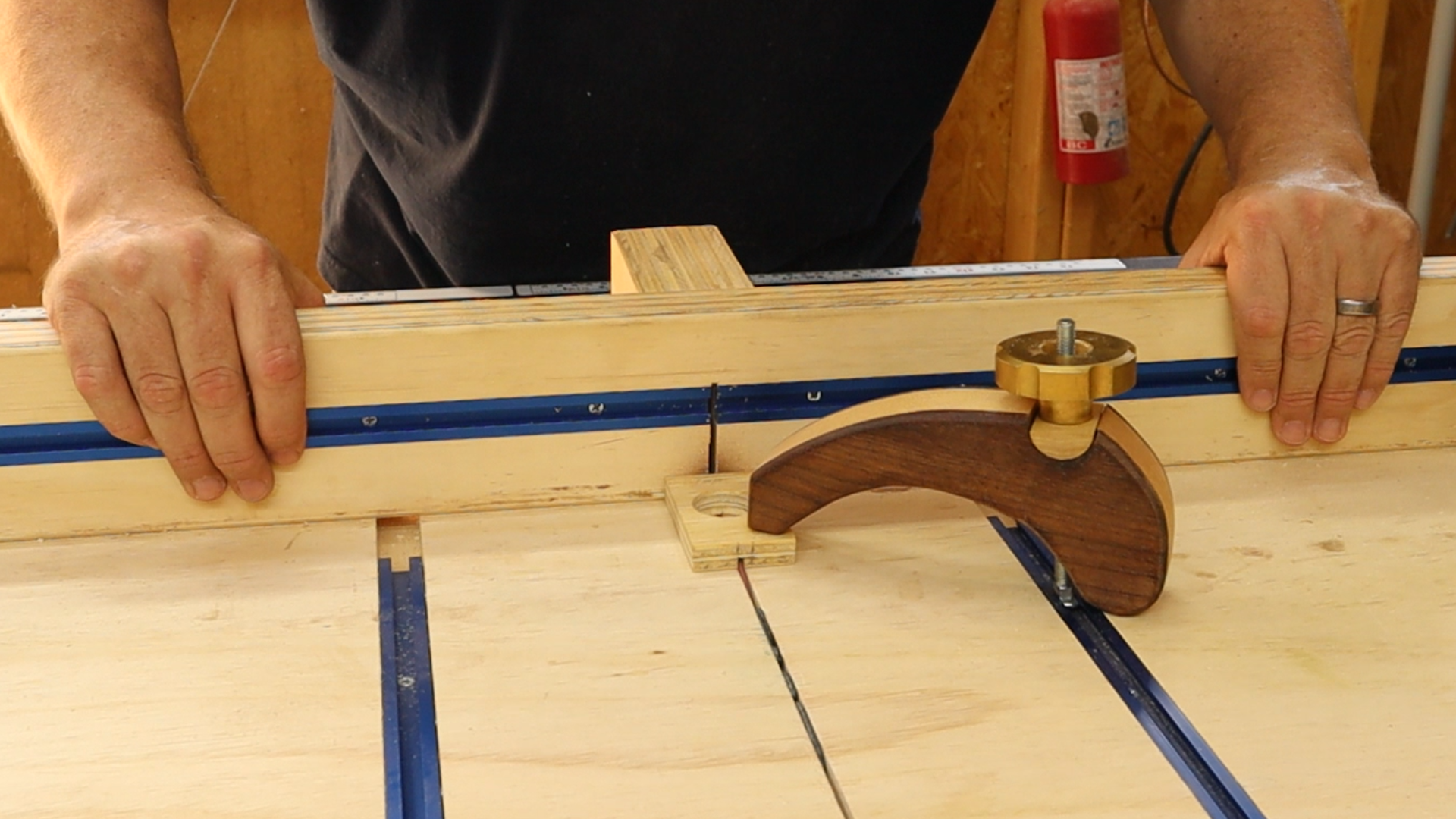 No Hole Circle Cutting Jig : 7 Steps (with Pictures) - Instructables