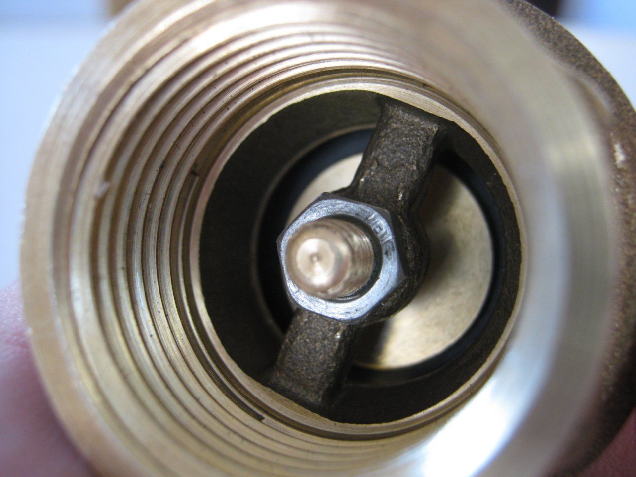 An Improved Simple Hydraulic Ram Pump : 6 Steps - Instructables