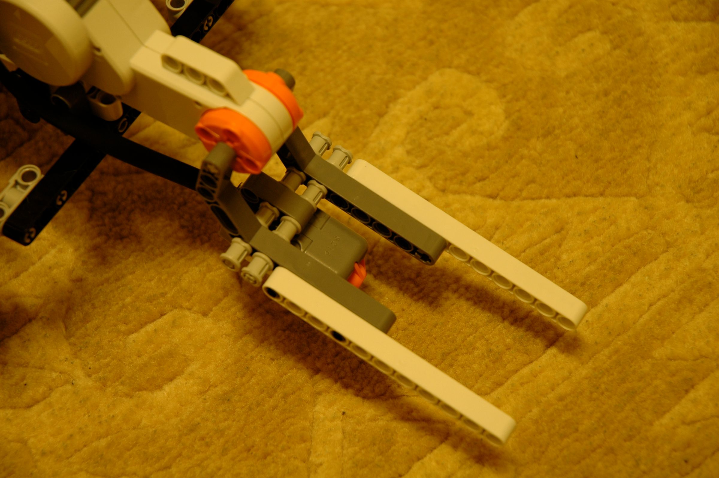 How to Build a Lego Mindstorms NXT Hexapod Robot? : 5 Steps - Instructables