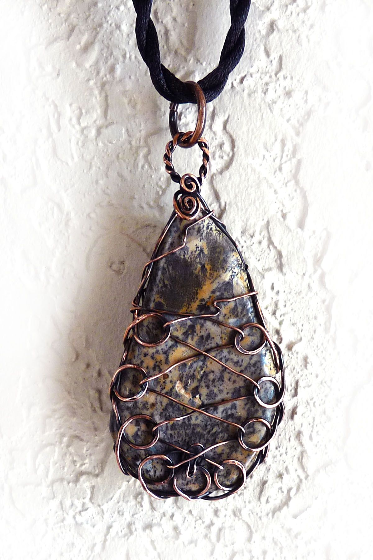 Laced Up Stone Wire Wrapped Pendant : 16 Steps (with Pictures ...