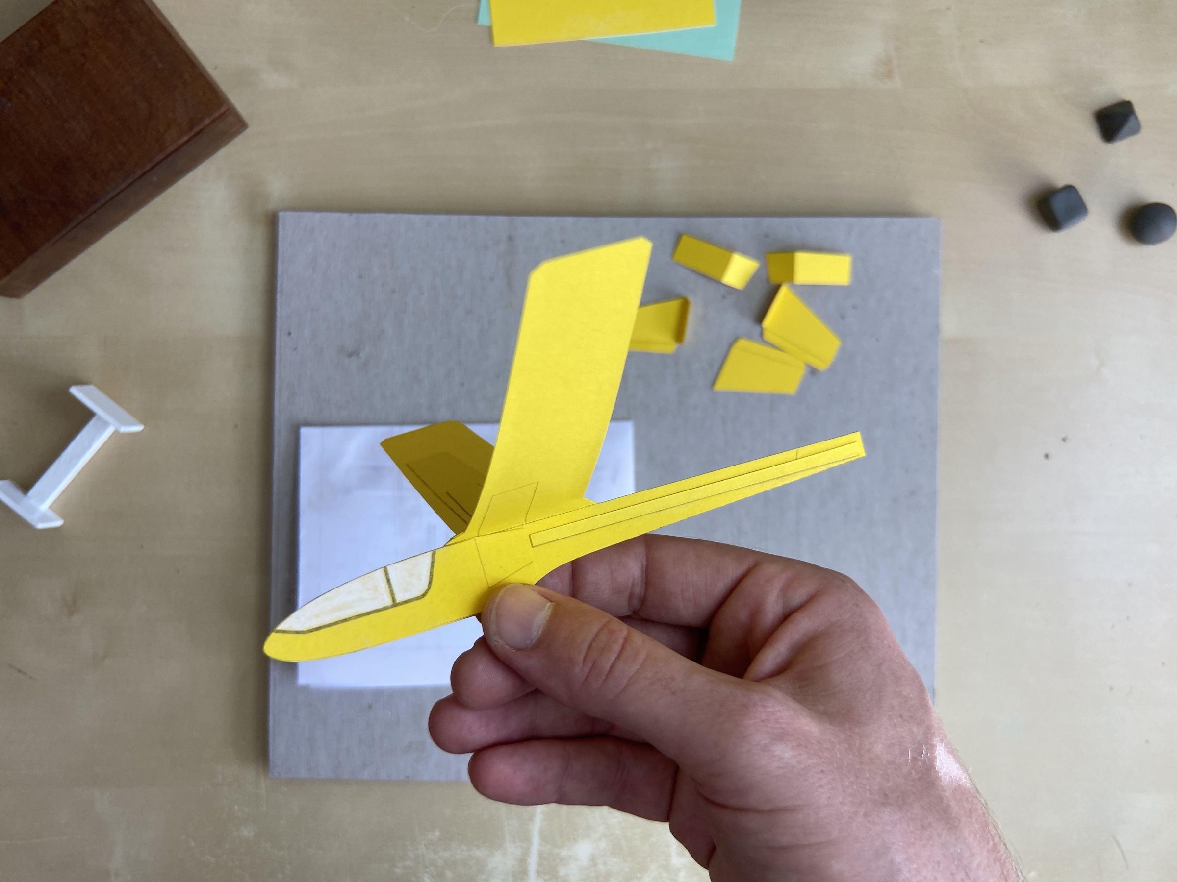 Card Stock Sport Glider II : 8 Steps (with Pictures) - Instructables