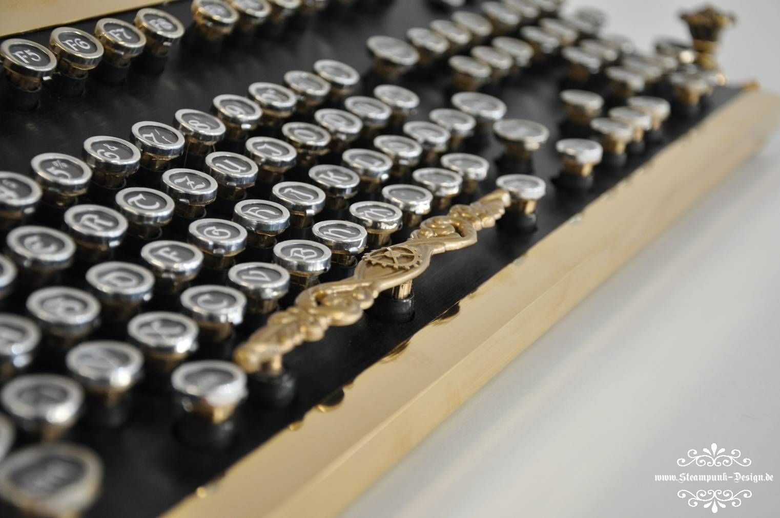 Most Detailed Steampunk Keyboard Instruction : 11 Steps (with Pictures) - Instructables