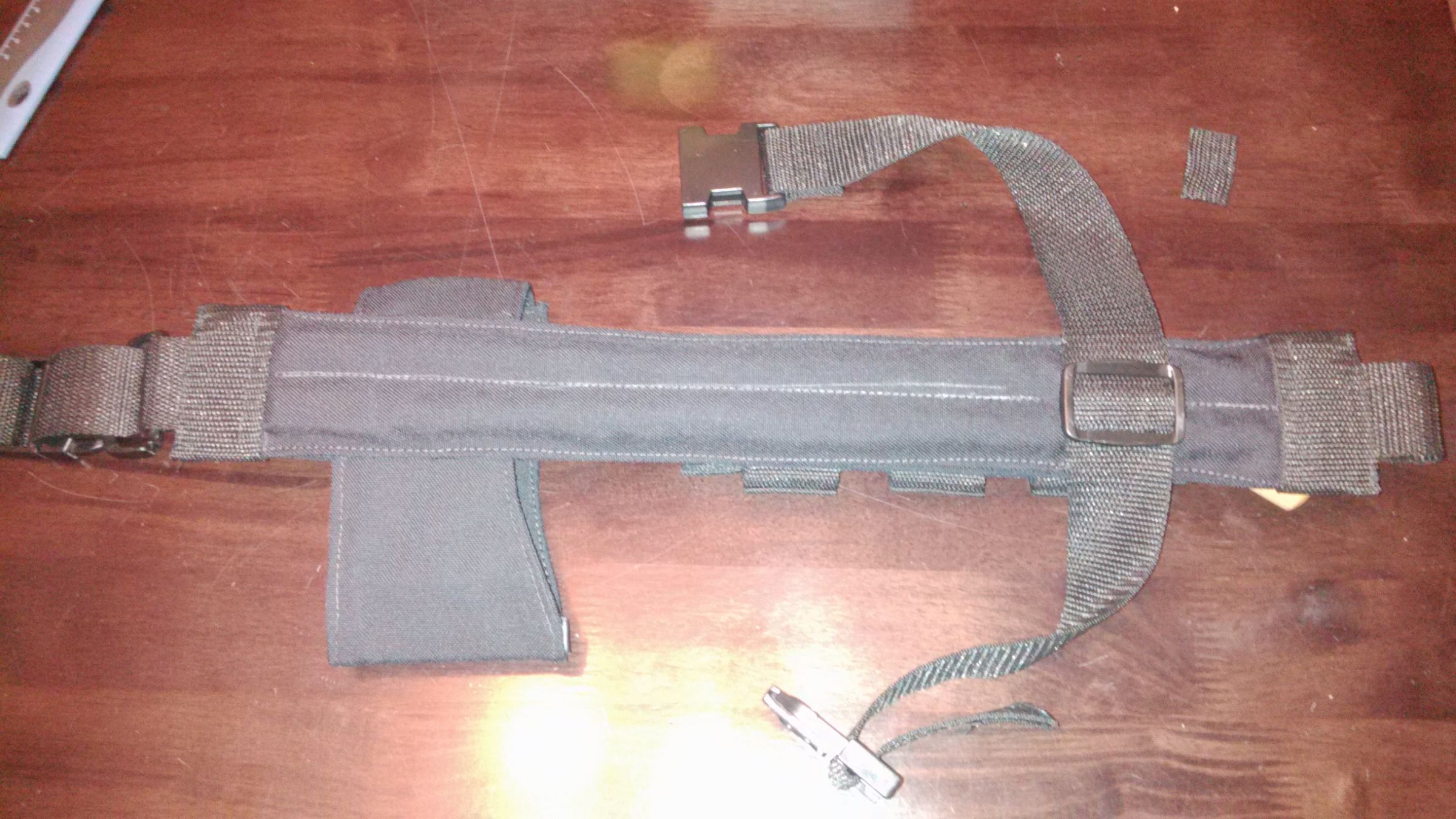 Quick-Release Hatchet Holster : 7 Steps - Instructables