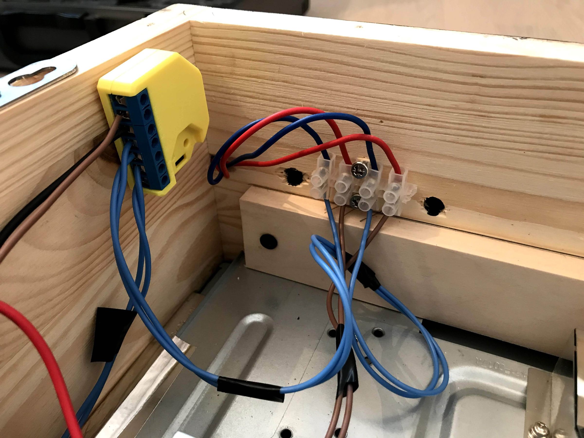 MagicMirror With Gesture Controlled LED Strip Using Shelly RGBW2 : 6 Steps - Instructables