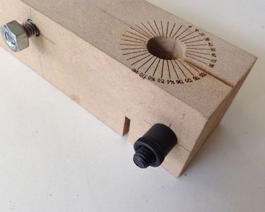 Dowel Notching Jig (or Making Things to Make Things) : 7 Steps (with ...