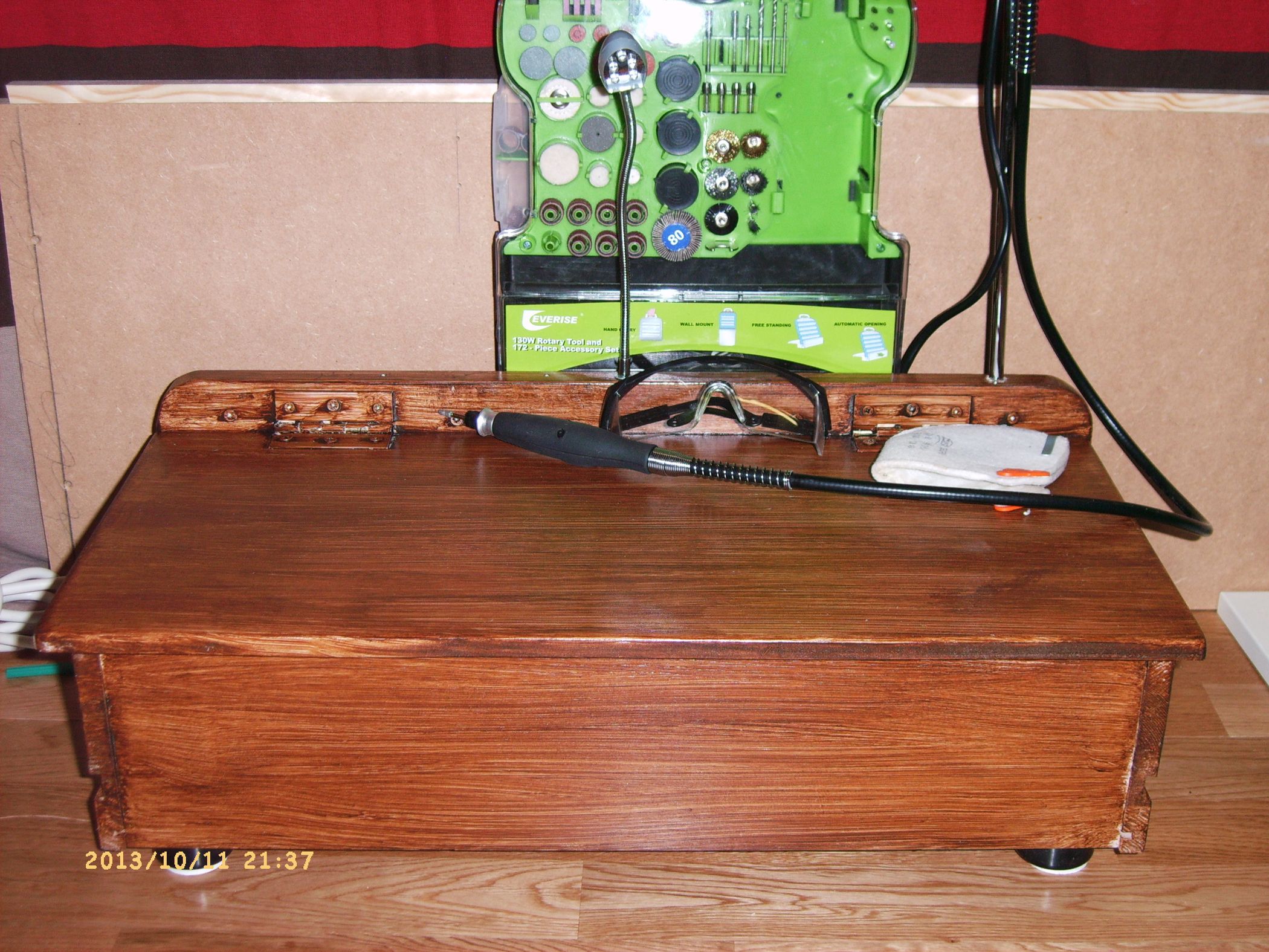 Hobby Desk : 3 Steps - Instructables