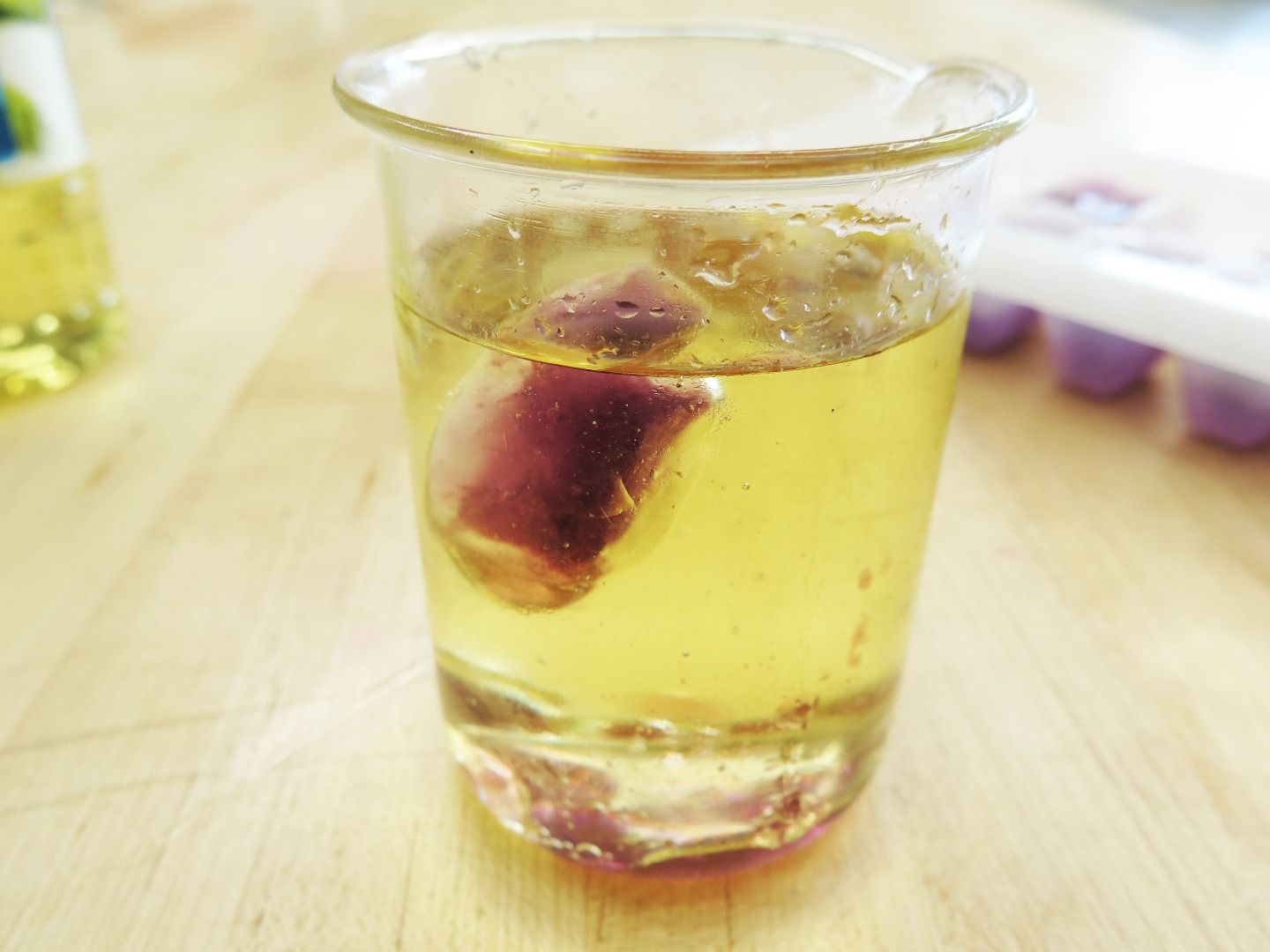Oil and Ice Density Experiment : 4 Steps (with Pictures) - Instructables