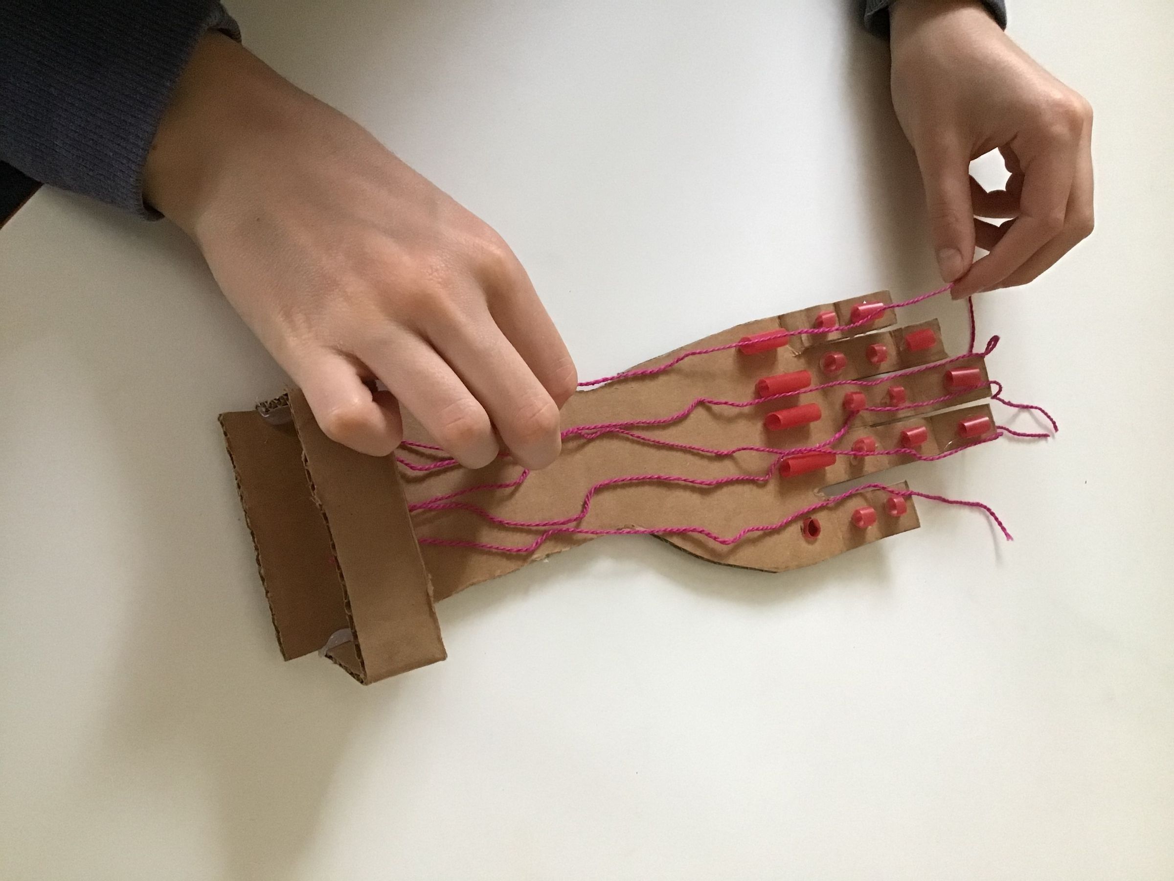 Cardboard Robot Hand : 8 Steps (with Pictures) - Instructables