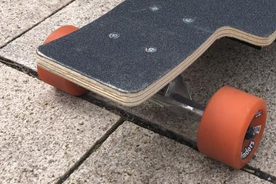 DIY 3-Wheeled Electric Skateboard With a Hub-Motor : 5 Steps (with ...