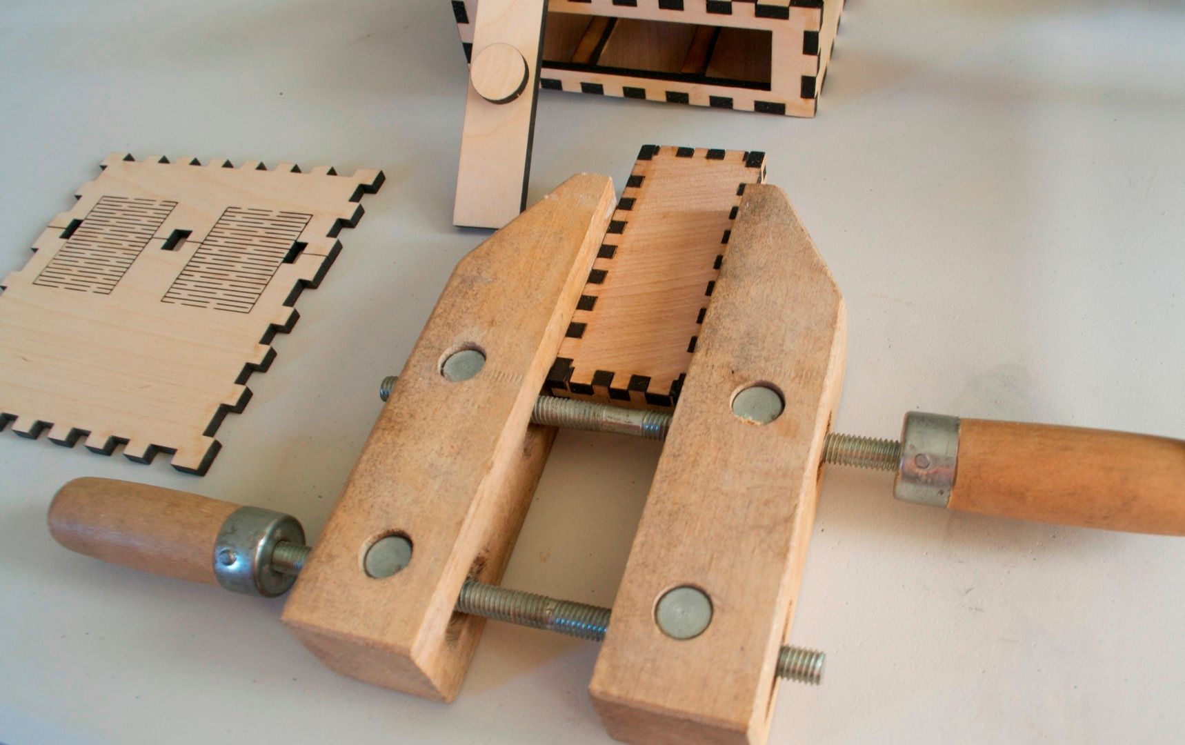 Corner Radius Router Jig + Full Box Set : 7 Steps (with Pictures ...