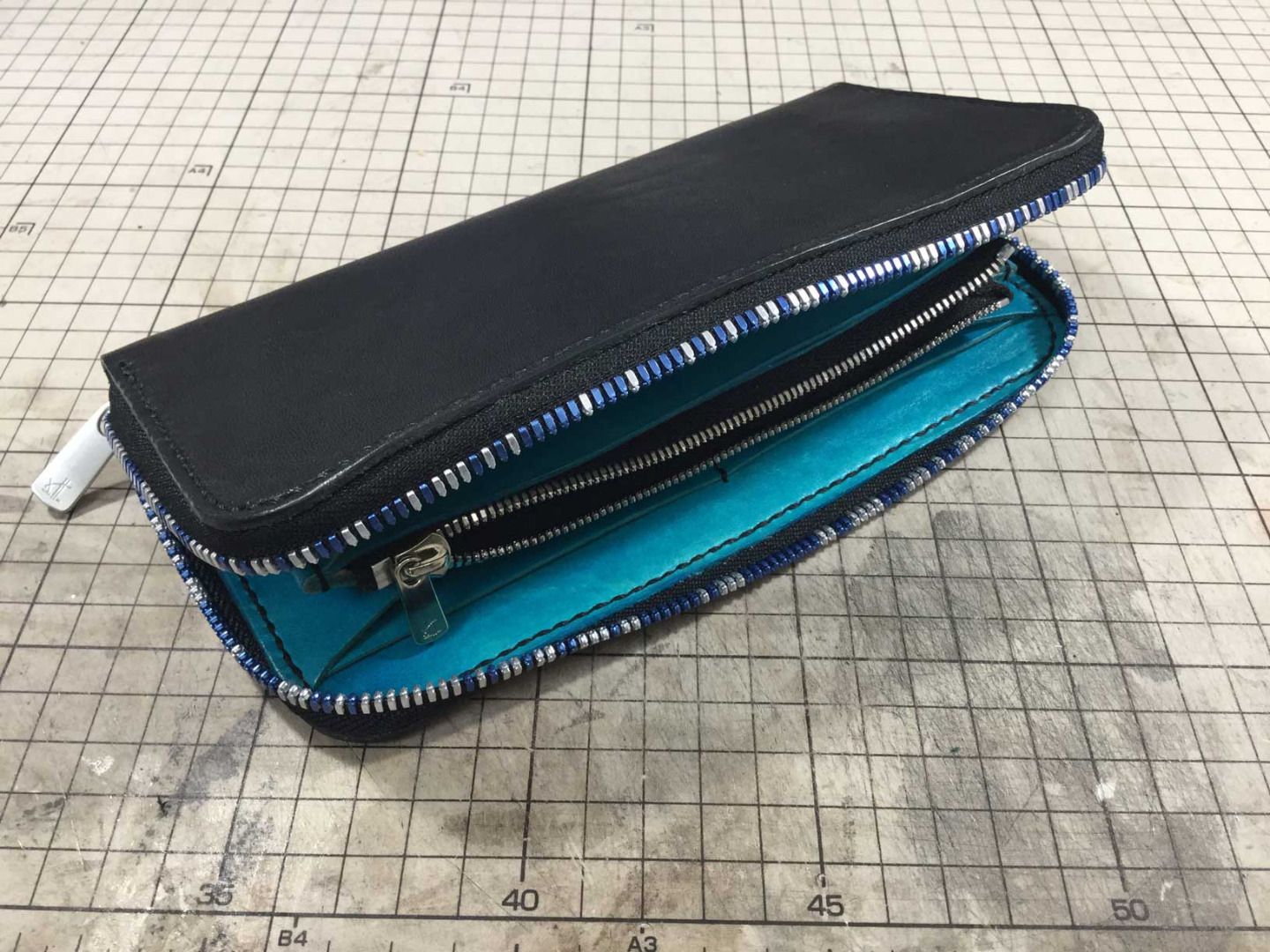 Round Zipper Wallet With Pattern : 8 Steps (with Pictures) - Instructables