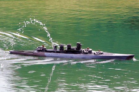 How to Build and Arm a Scale Model Battleship From Scratch : 27 Steps ...