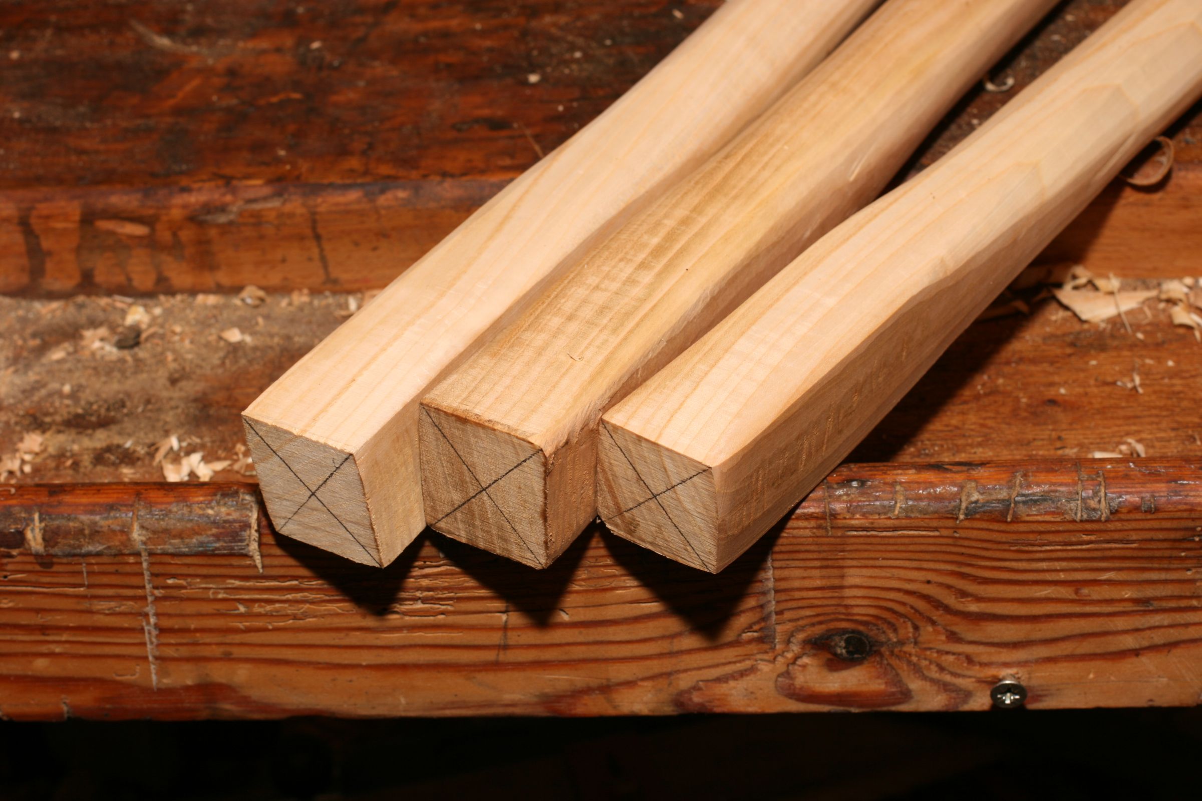 Make a Real Viking Stool : 6 Steps (with Pictures) - Instructables