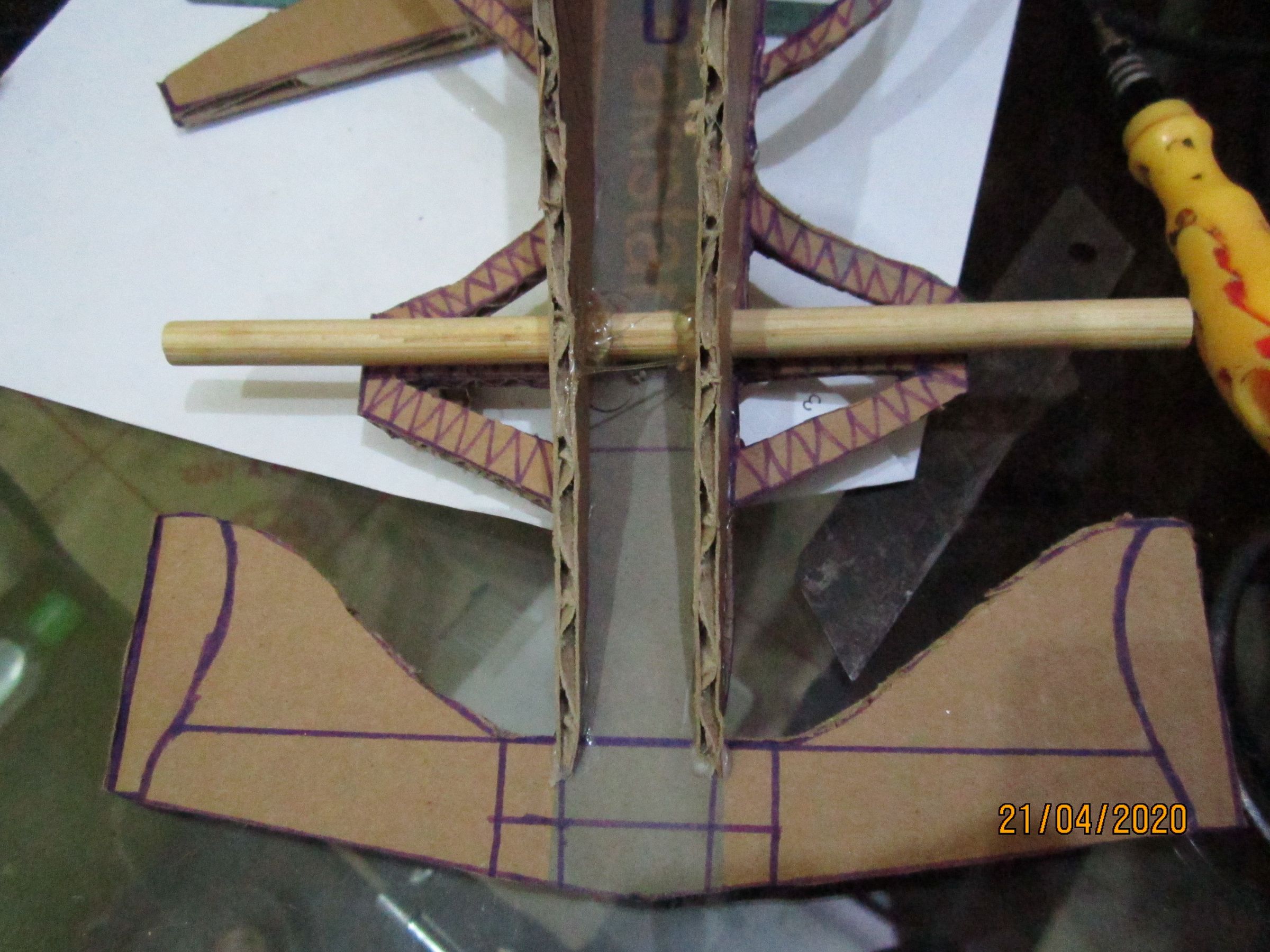 DIY Cardboard Formula 1 Car Model : 4 Steps - Instructables