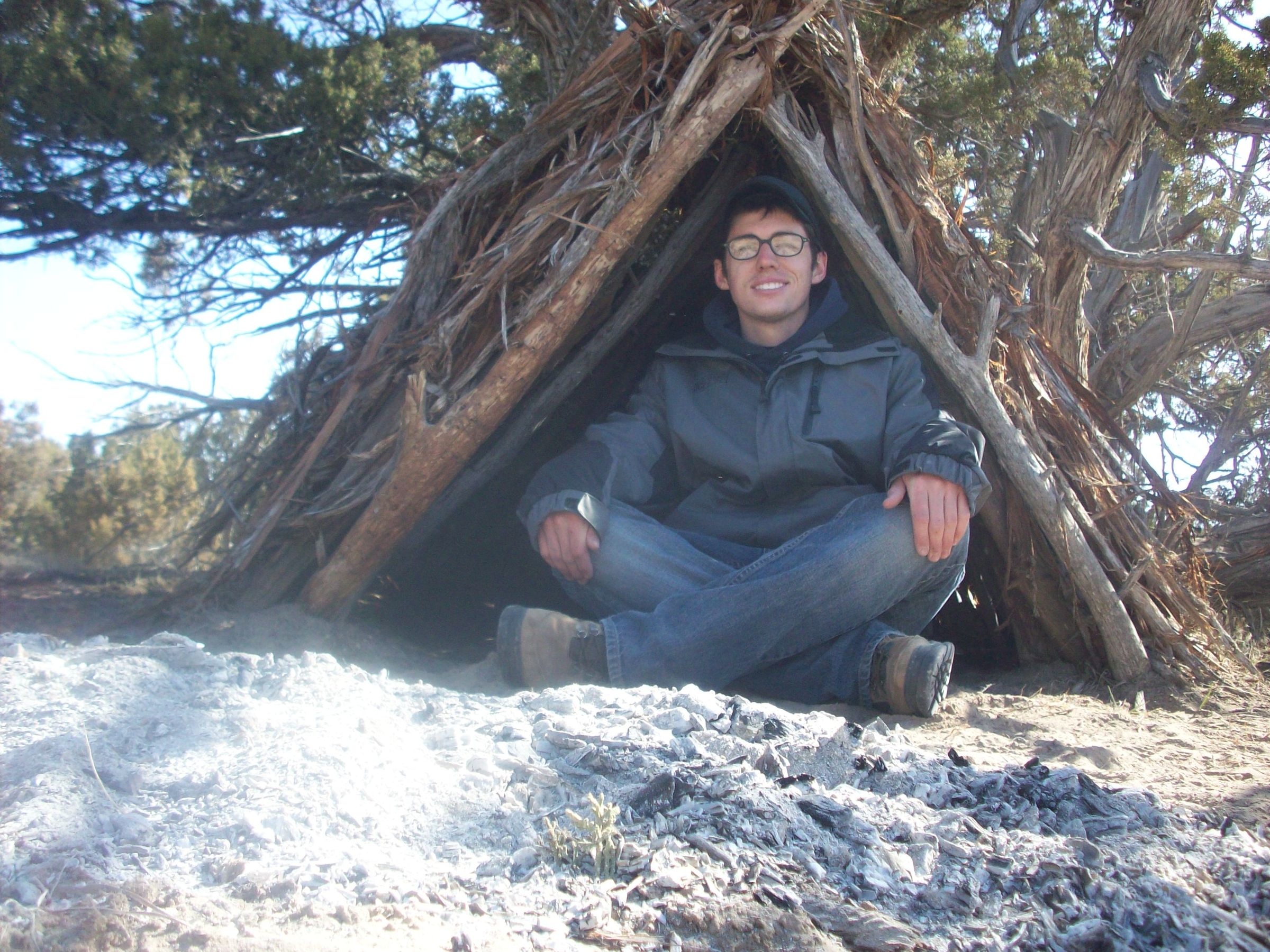 A-frame Survival Shelter : 4 Steps (with Pictures) - Instructables