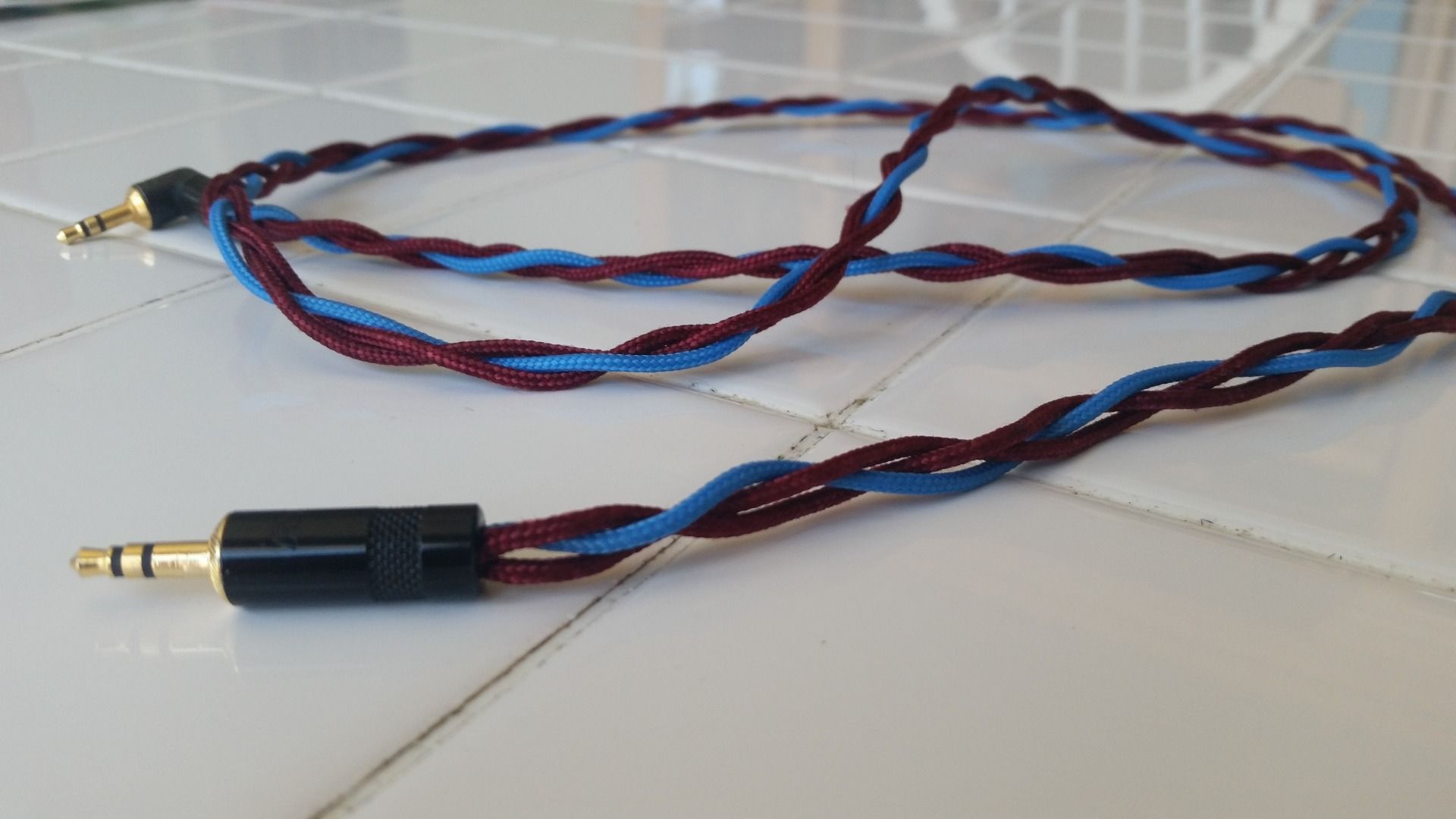 Braided Paracord Auxiliary Cable (Aux Cord) : 6 Steps (with Pictures ...