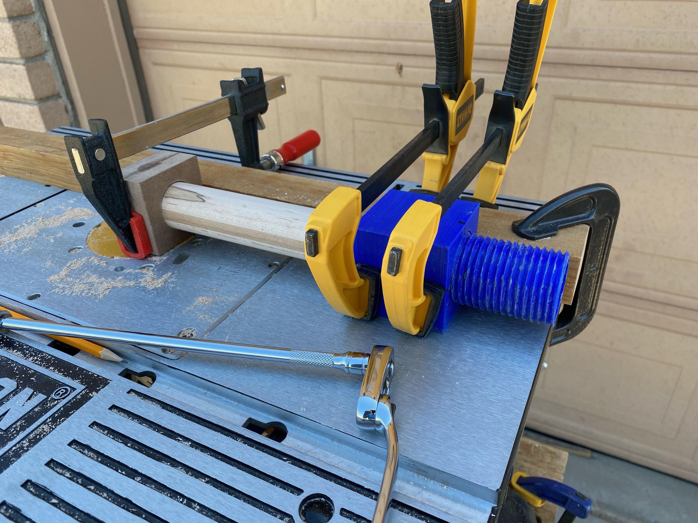 Large Wooden Nuts and Bolts : 8 Steps (with Pictures) - Instructables