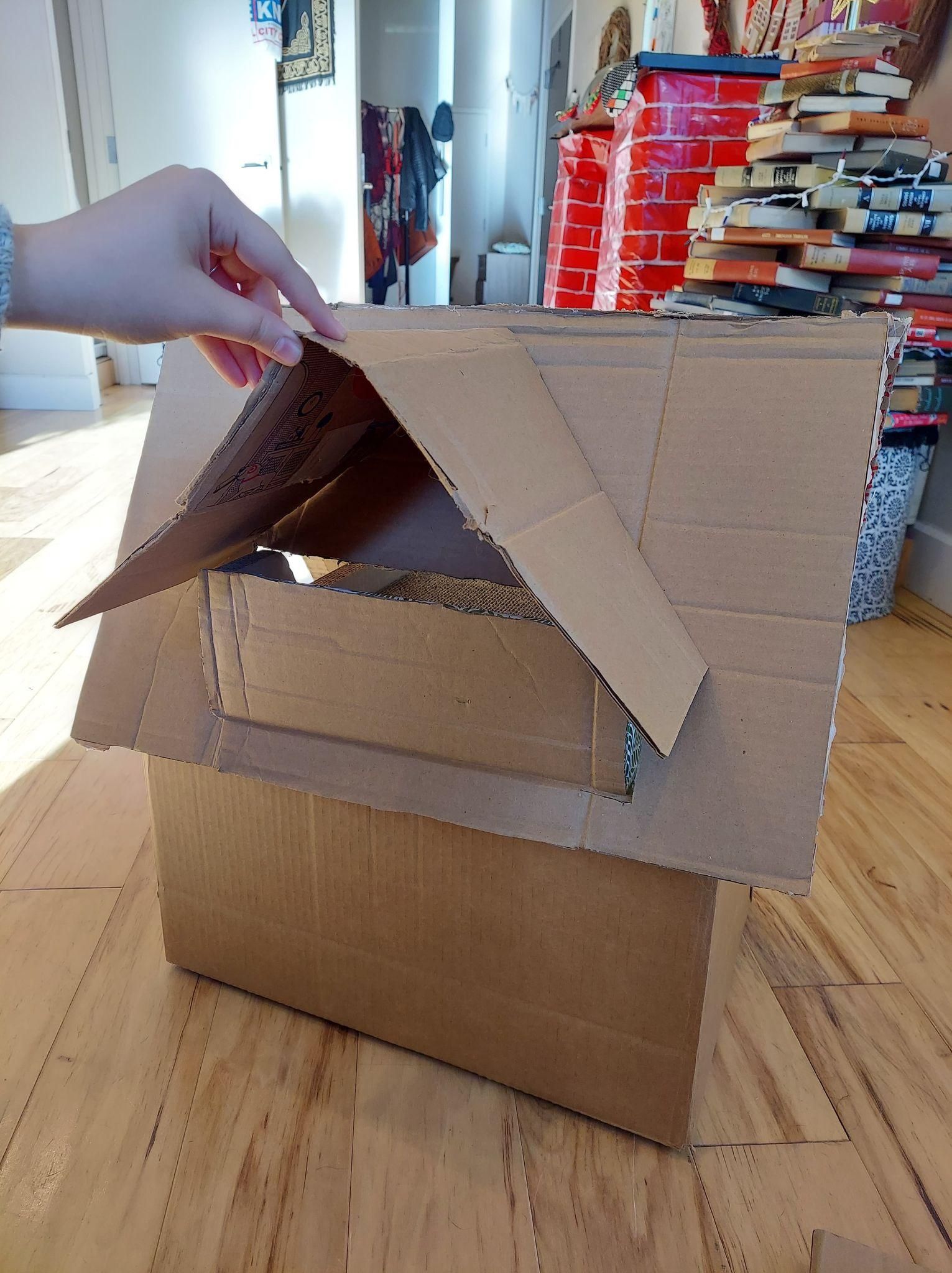 Cardboard Gingerbread Cat House : 12 Steps (with Pictures) - Instructables