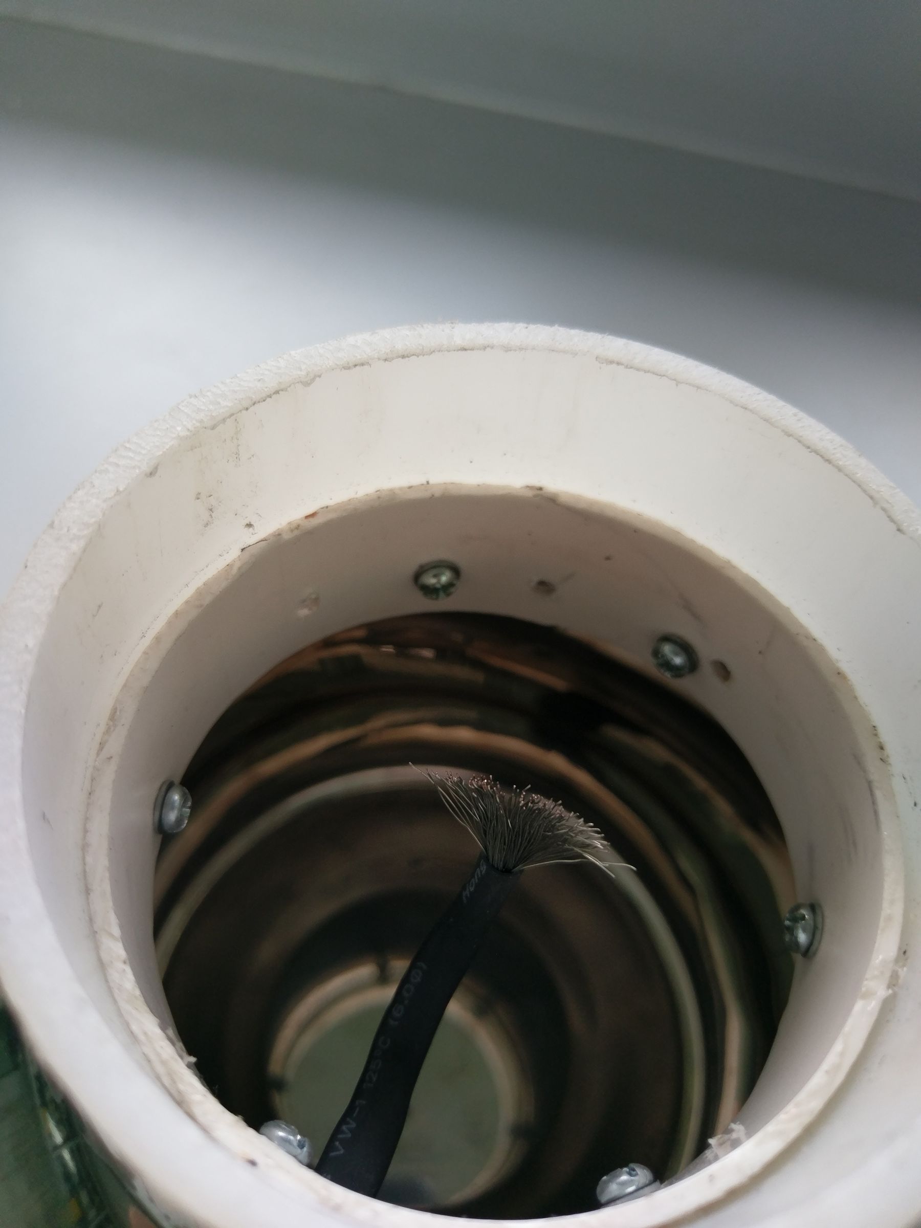 How to Make a Van De Graaff Generator : 9 Steps (with Pictures ...