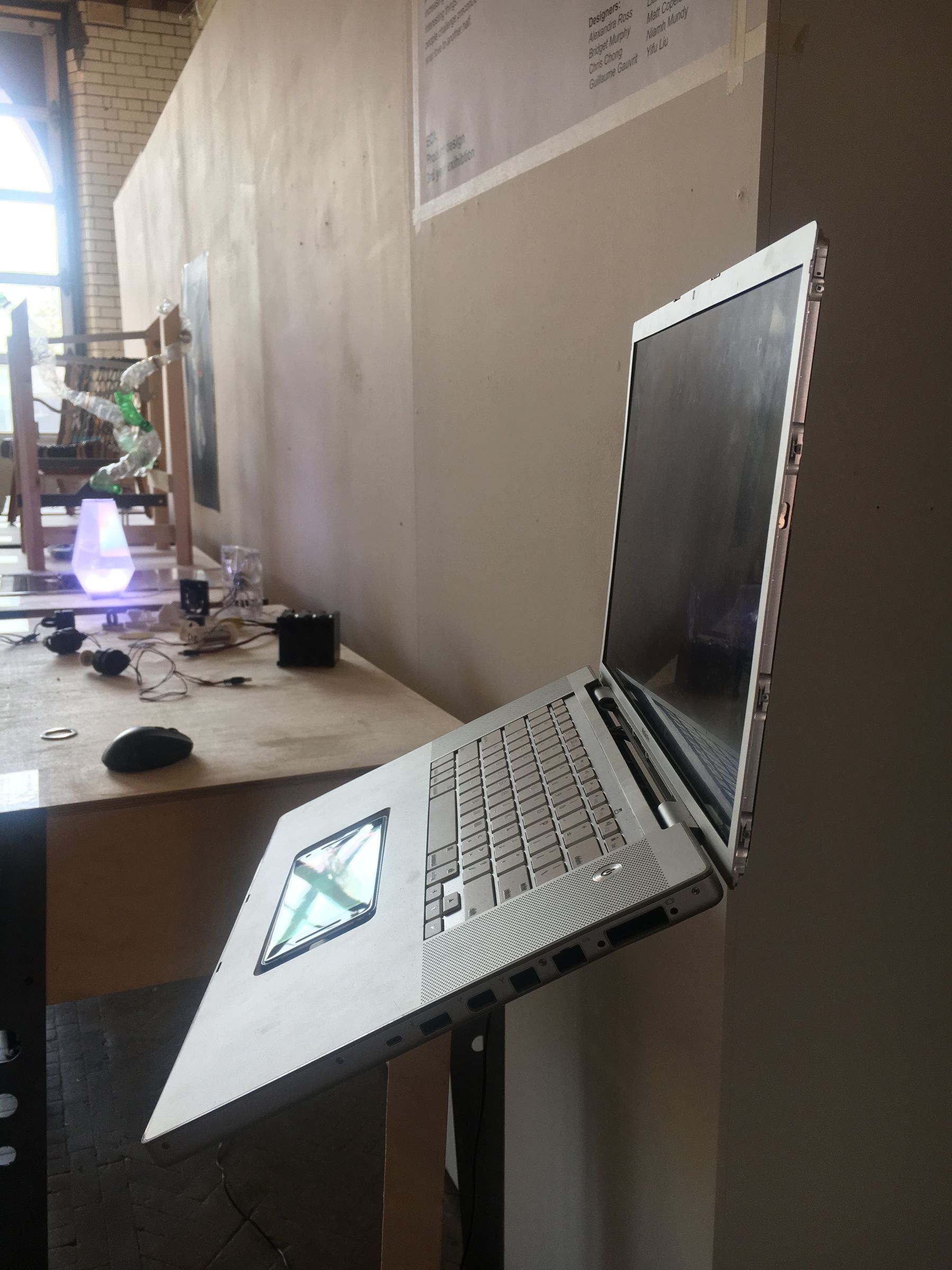 Smartphone Powered Laptop : 11 Steps (with Pictures) - Instructables