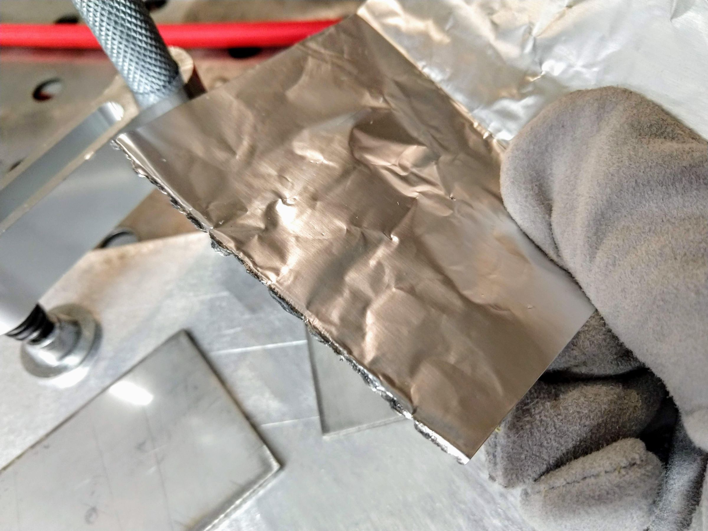 How to Weld Tin Foil : 4 Steps (with Pictures) - Instructables